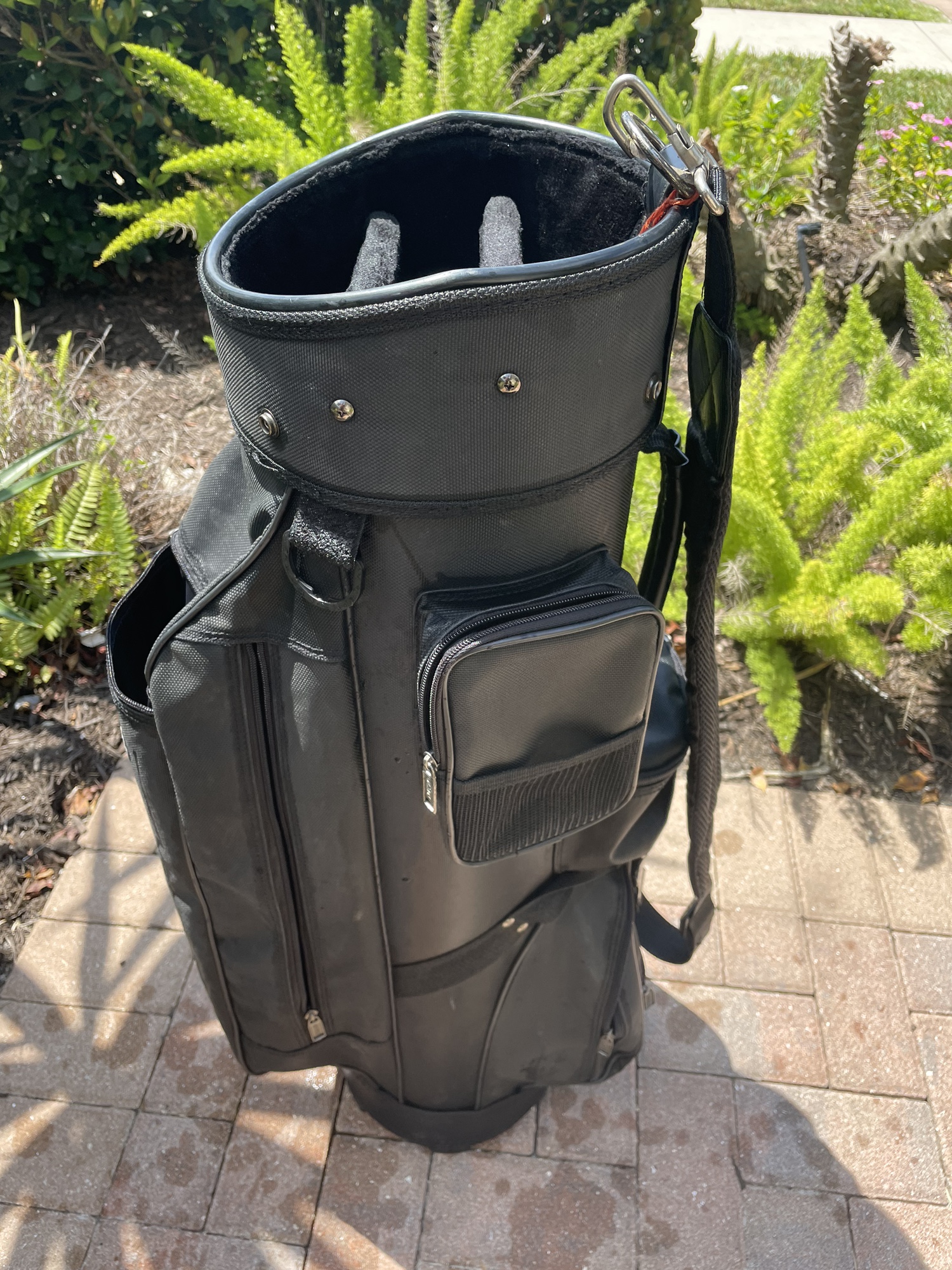Maxfli Golf Cart Bag With 6 Club dividers | SidelineSwap
