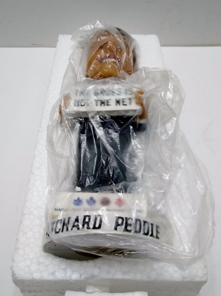 12-12-11 Richard Peddie Toronto Maple Leafs Raptor Bobble-Head SGA ...