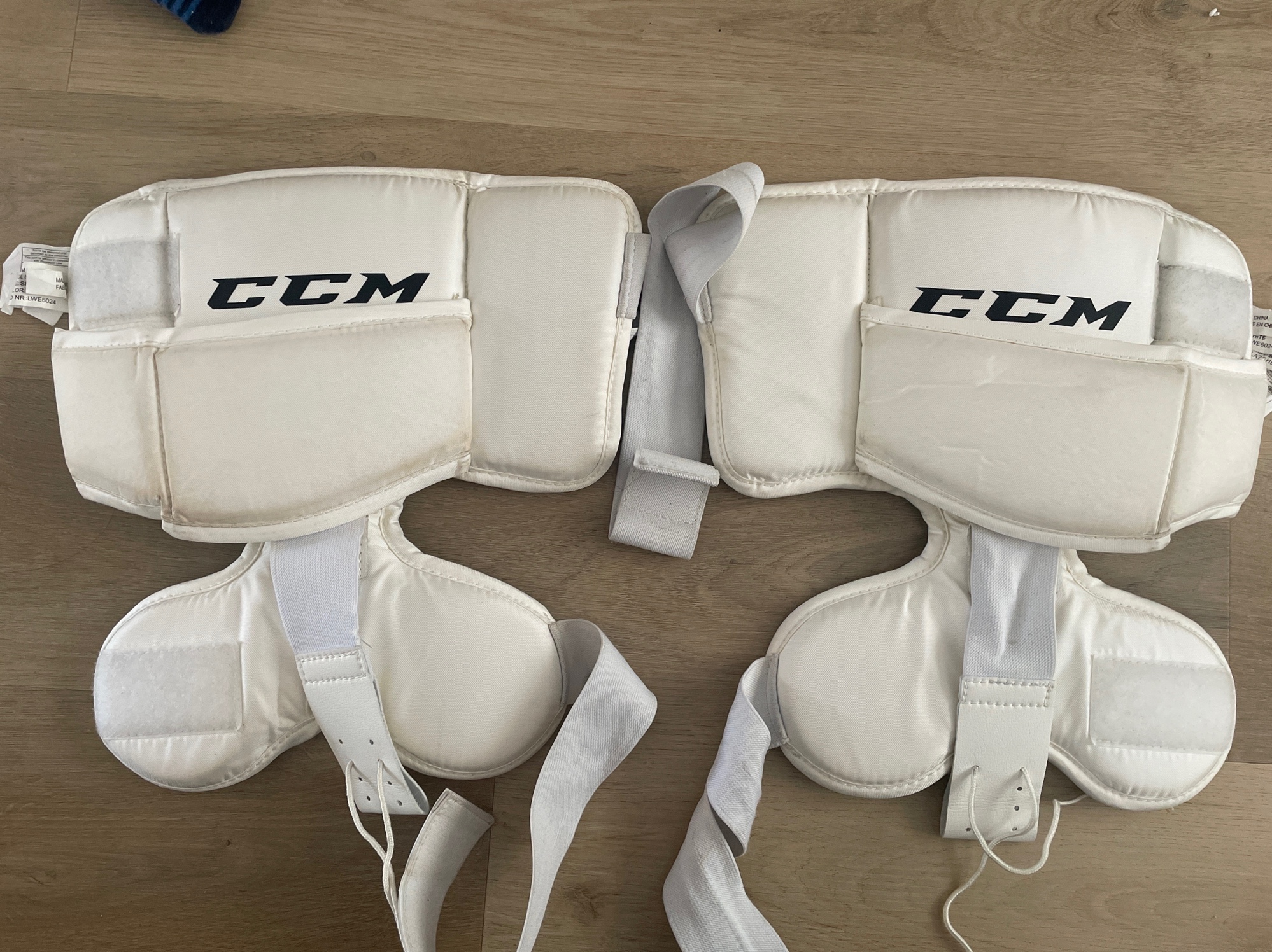 Used CCM Legal Senior Ice Hockey Goalie Knee Thigh Protector guards ...