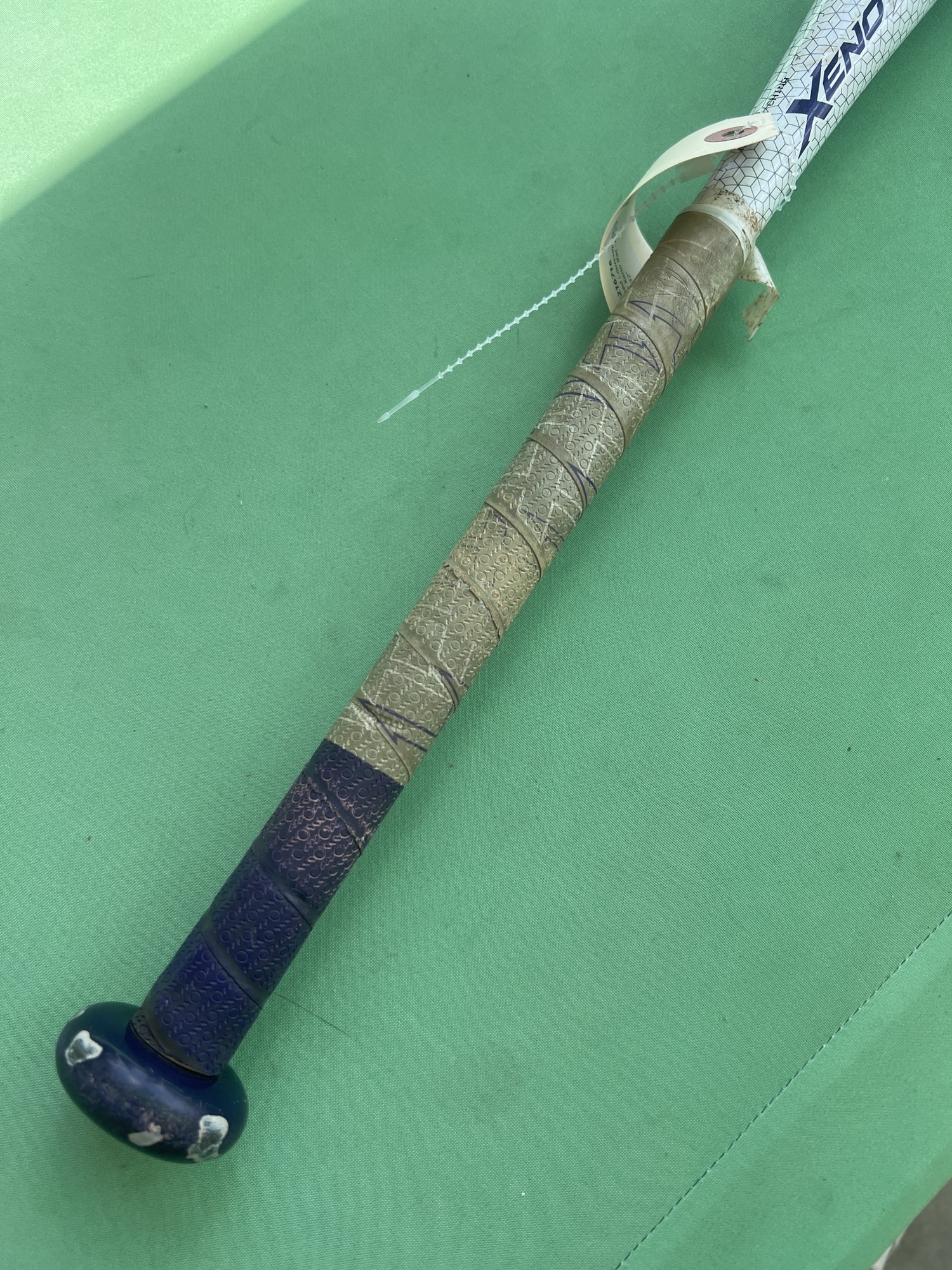 Used Louisville Slugger Xeno Bat -10 22OZ 32" | SidelineSwap