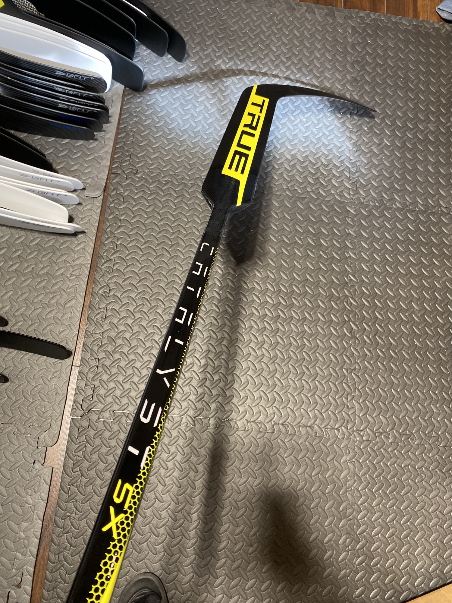 New True Catalyst 5x Goalie Stick MC2 21” | SidelineSwap