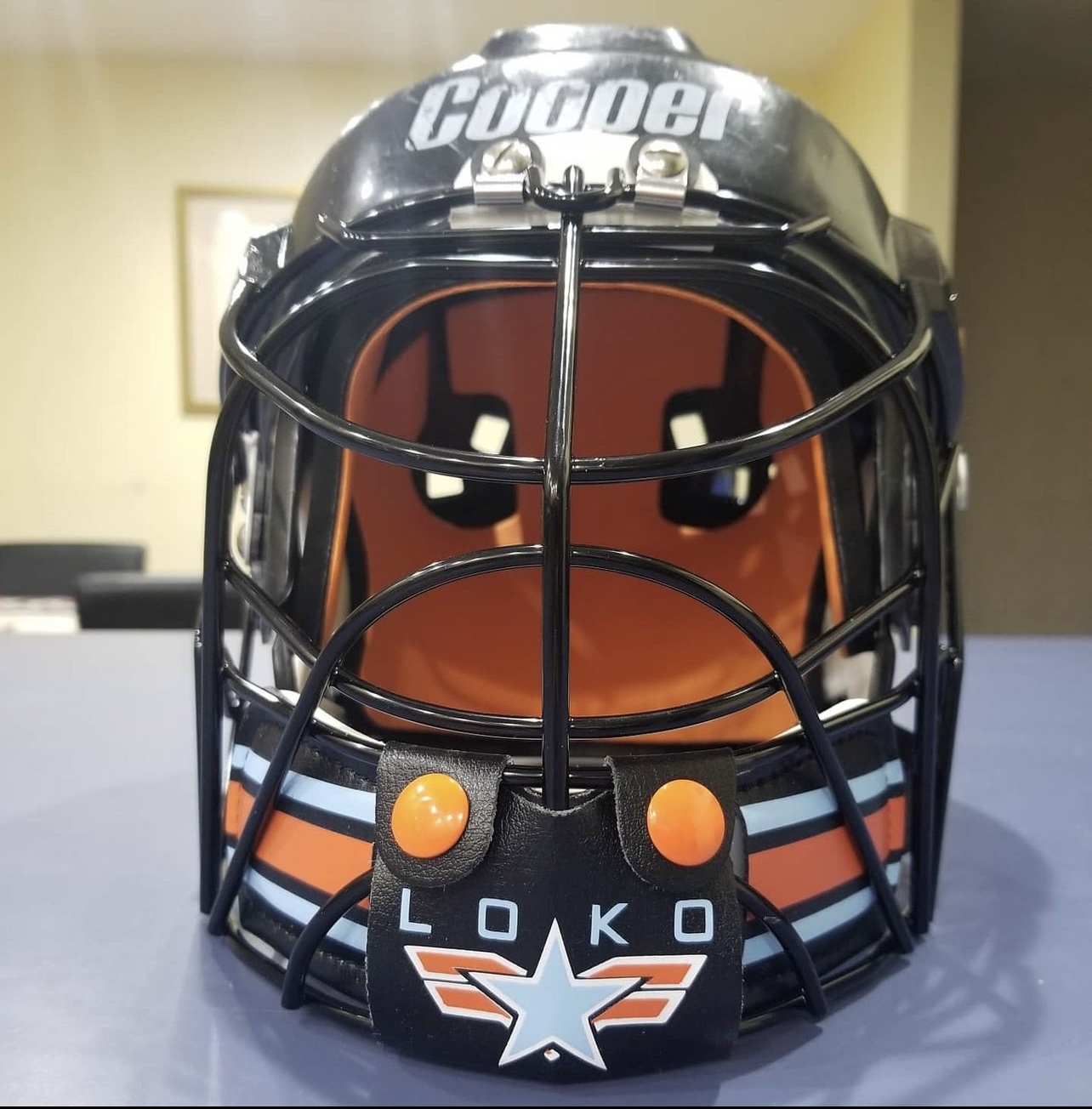 Cooper SK2000 Goalie Helmet | SidelineSwap