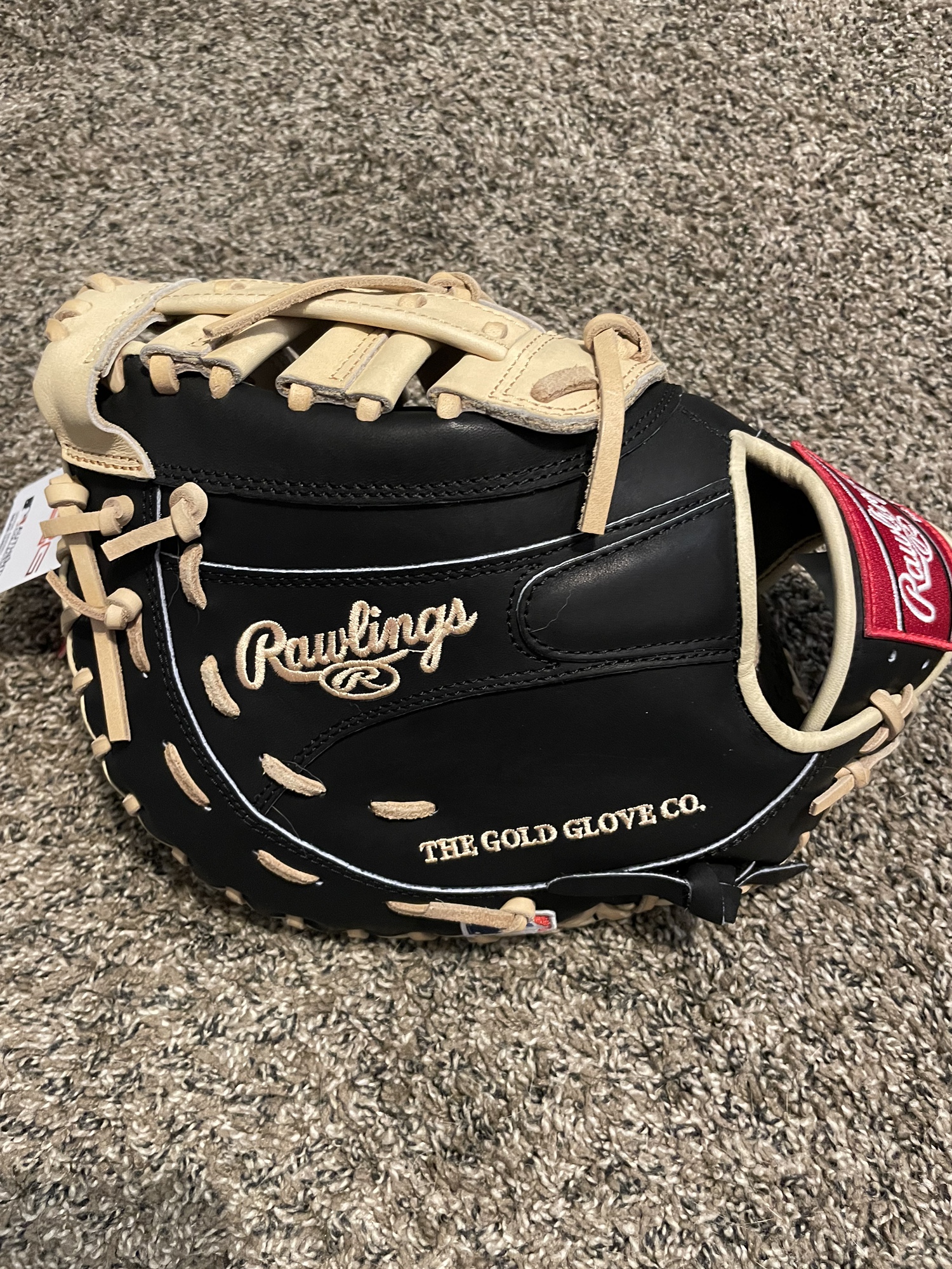 Rawlings 12.5” Heart of The Hide R2G First Basemen’s Mitt | SidelineSwap