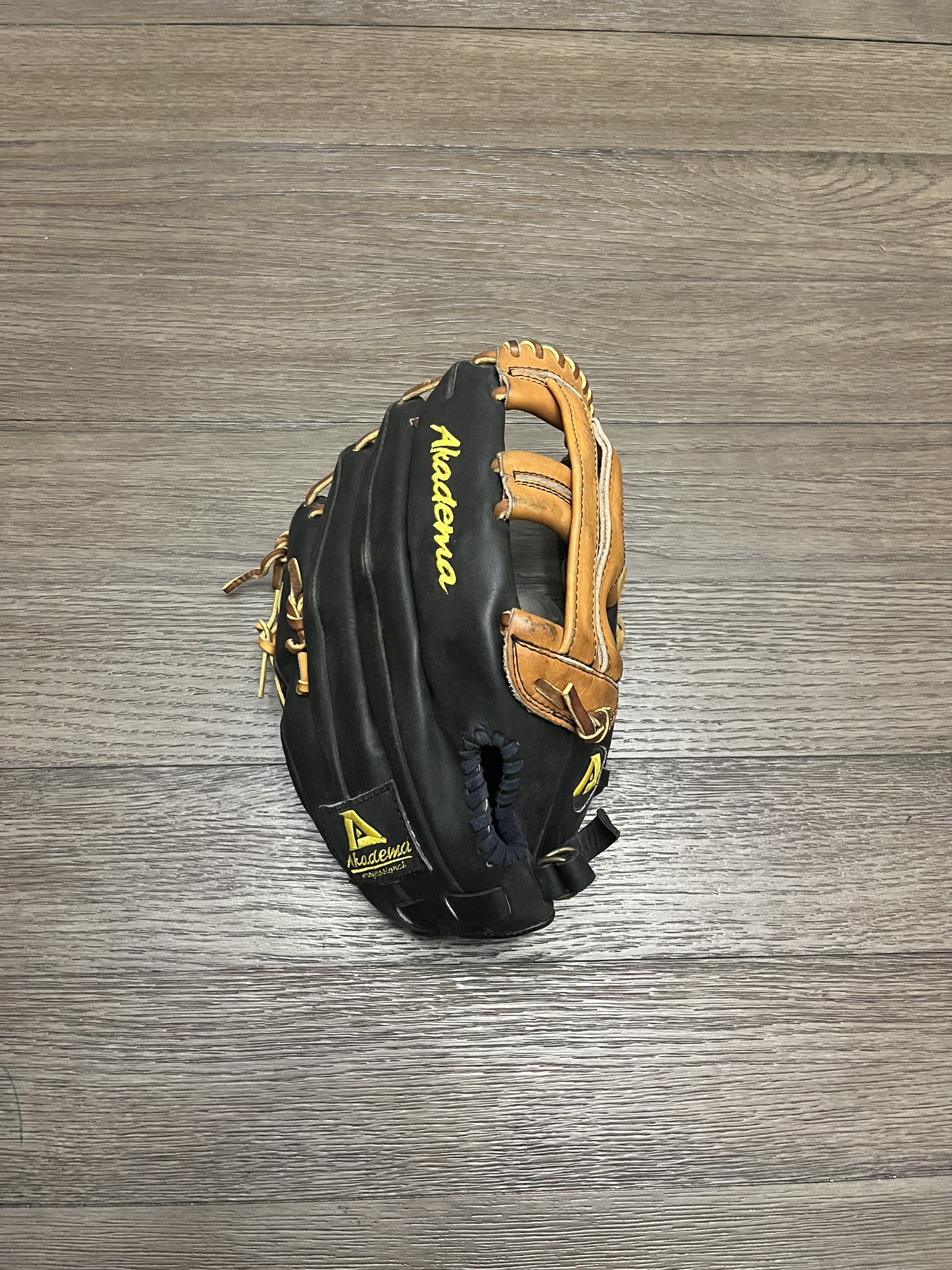 Akadema Pro Series 13" H Web | SidelineSwap