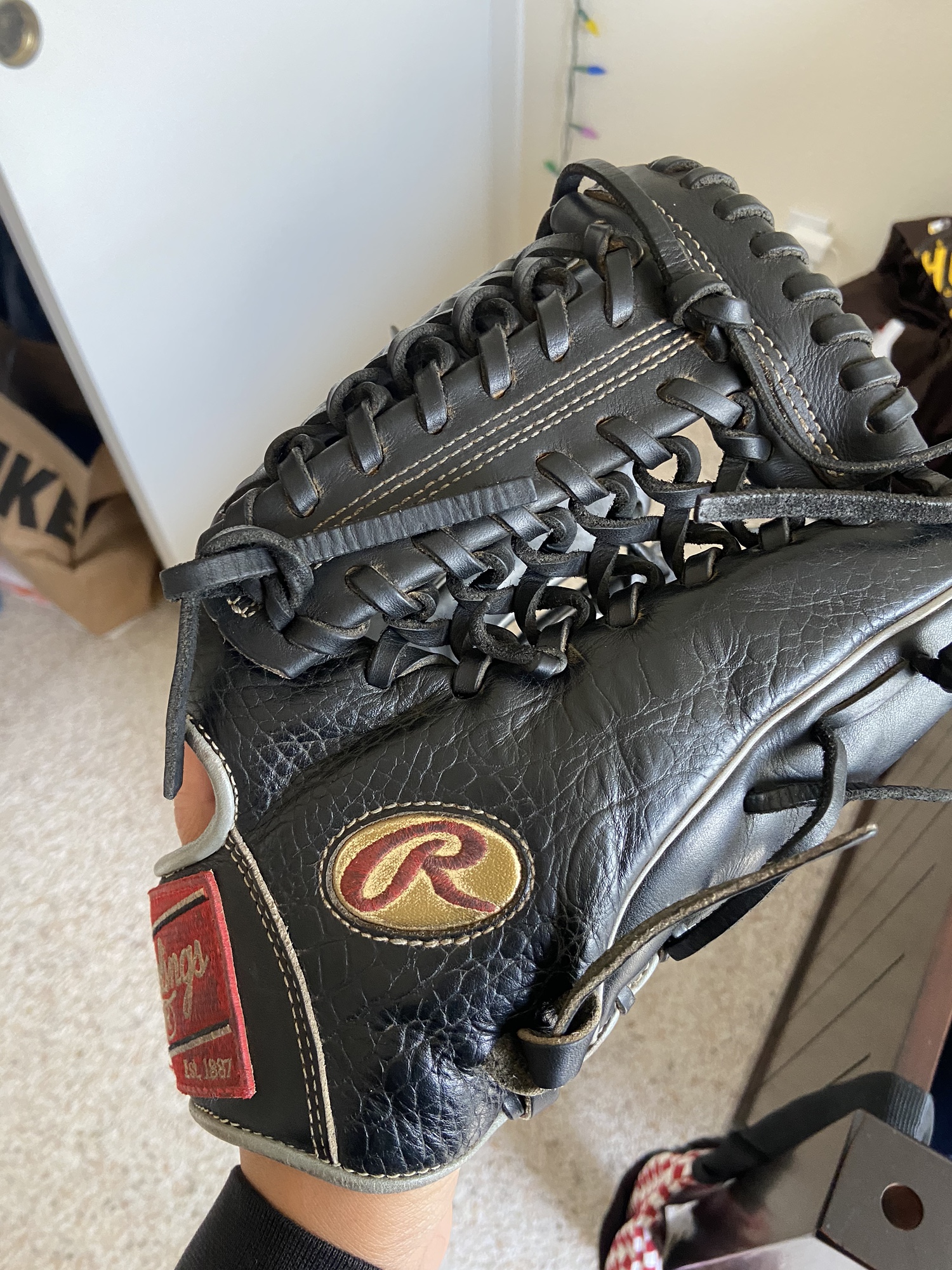 Used Rawlings Right Hand Throw Infield Heart of the Hide Baseball Glove 12" | SidelineSwap