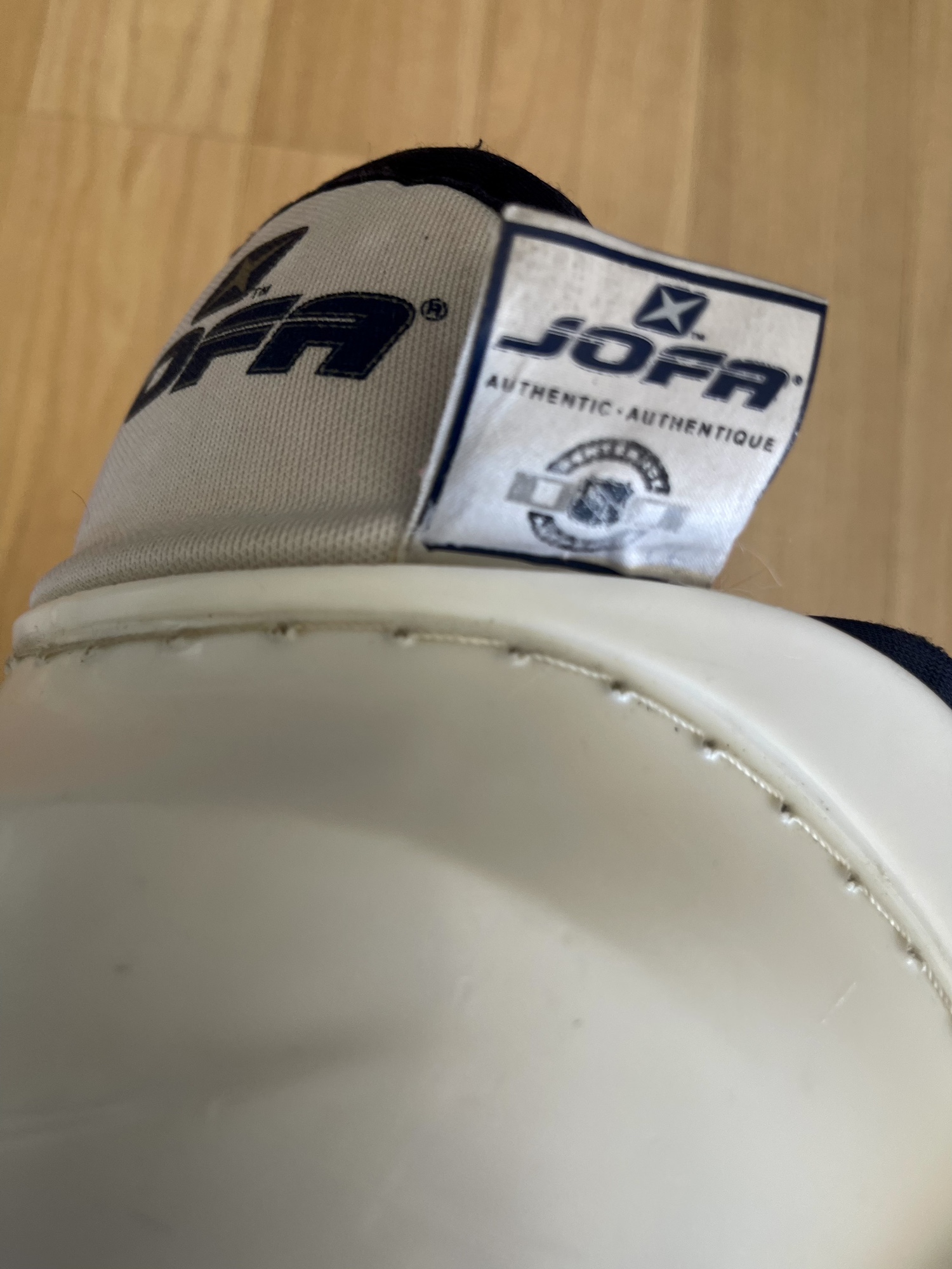 Authentic JOFA 9060 NHL shin pads size 15”/38cm | SidelineSwap