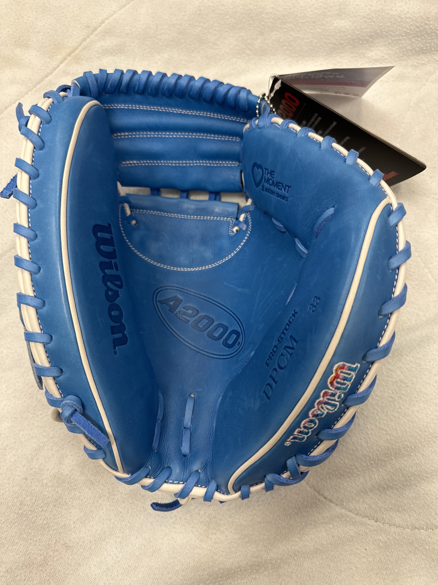 New Right Hand Throw 33" A2000 CM33 Catcher's Glove Autism Speaks Glove ...