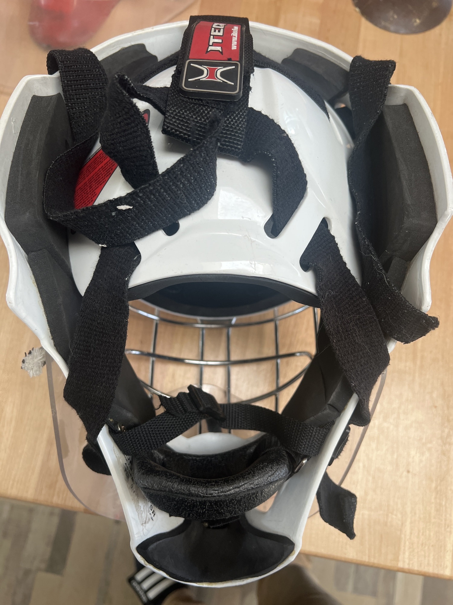 Used Itech 1200 Goalie Mask | SidelineSwap