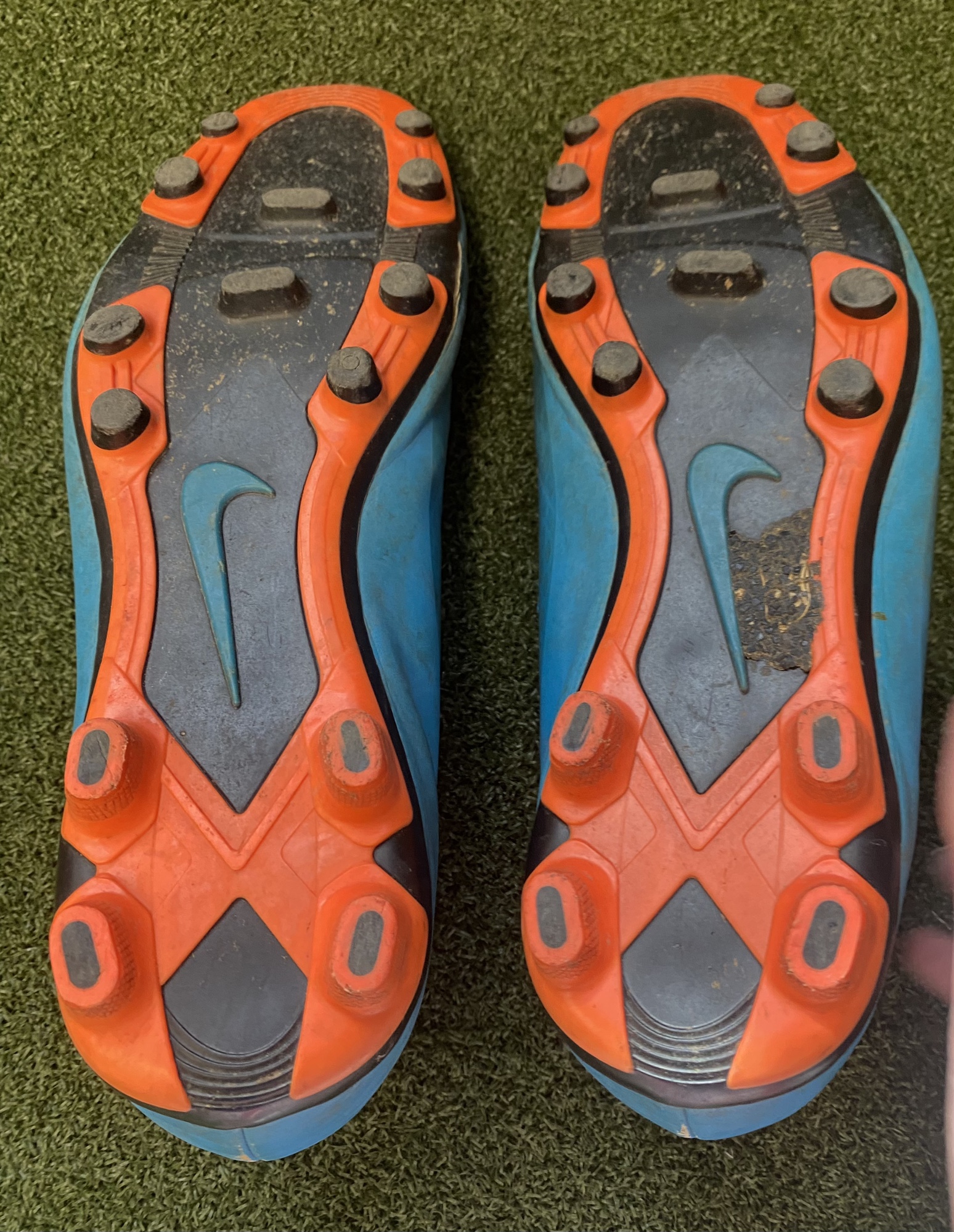 Nike Blue Youth Soccer Cleats (2305) | SidelineSwap