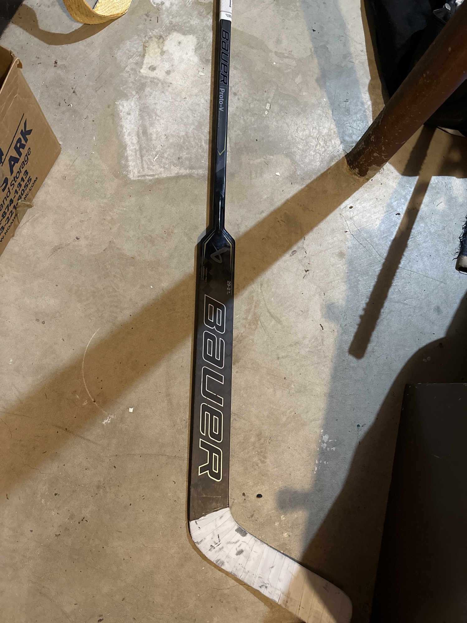 Bauer proto-v Goalie Stick | SidelineSwap