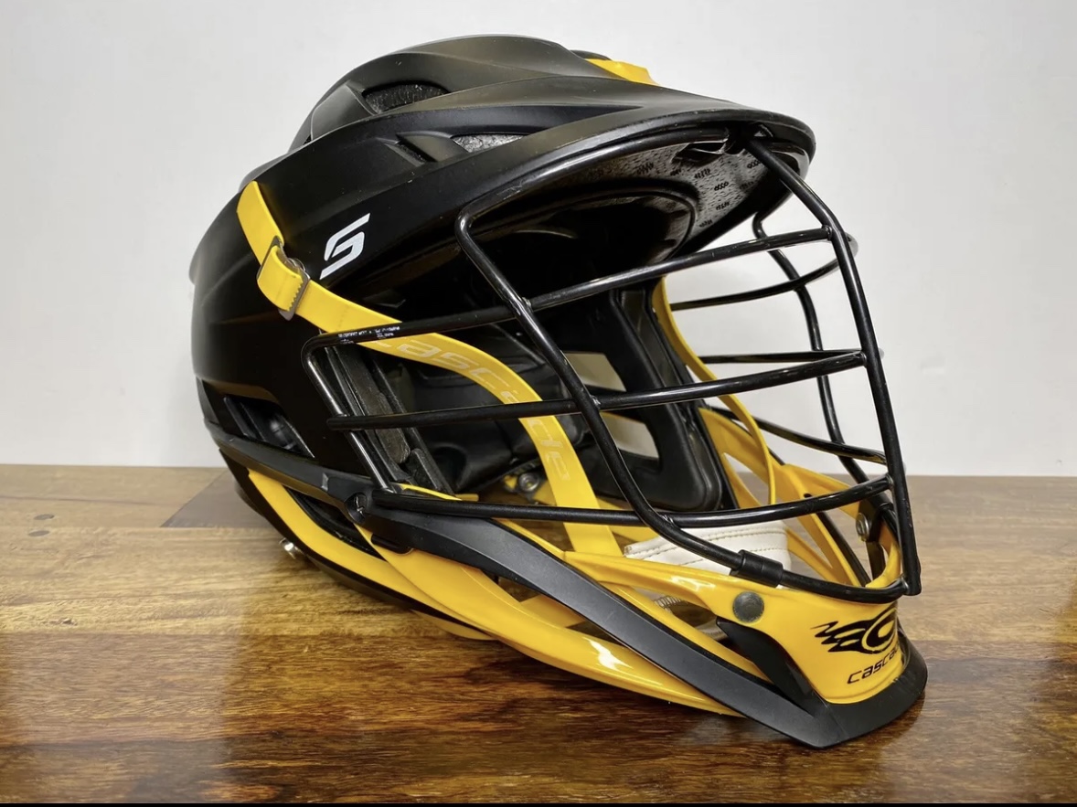 Matte Black Cascade S Lacrosse Helmet | SidelineSwap