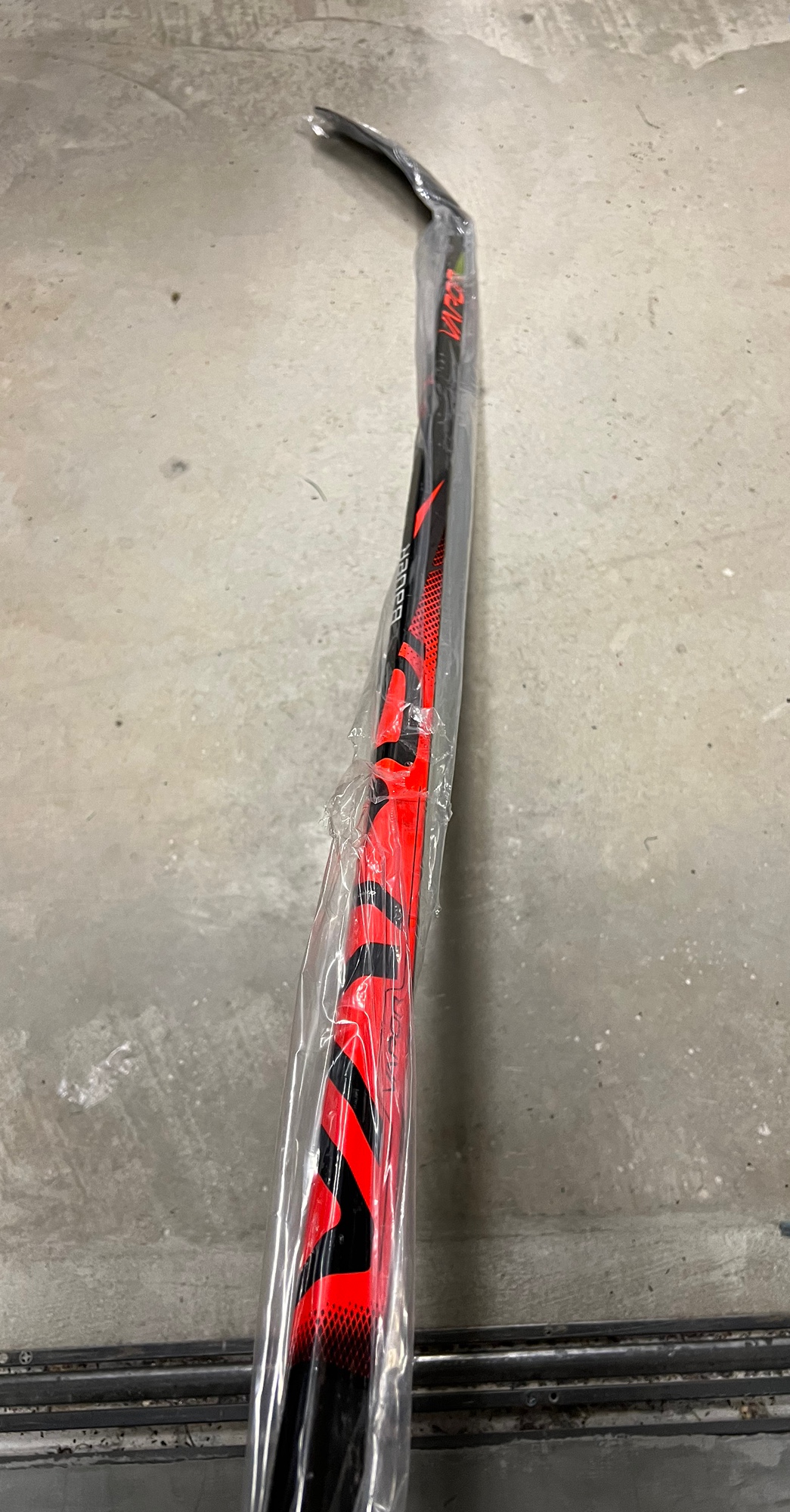 NEW Bauer Vapor FlyLite League Hockey Stick Right P92M 95 Flex ...