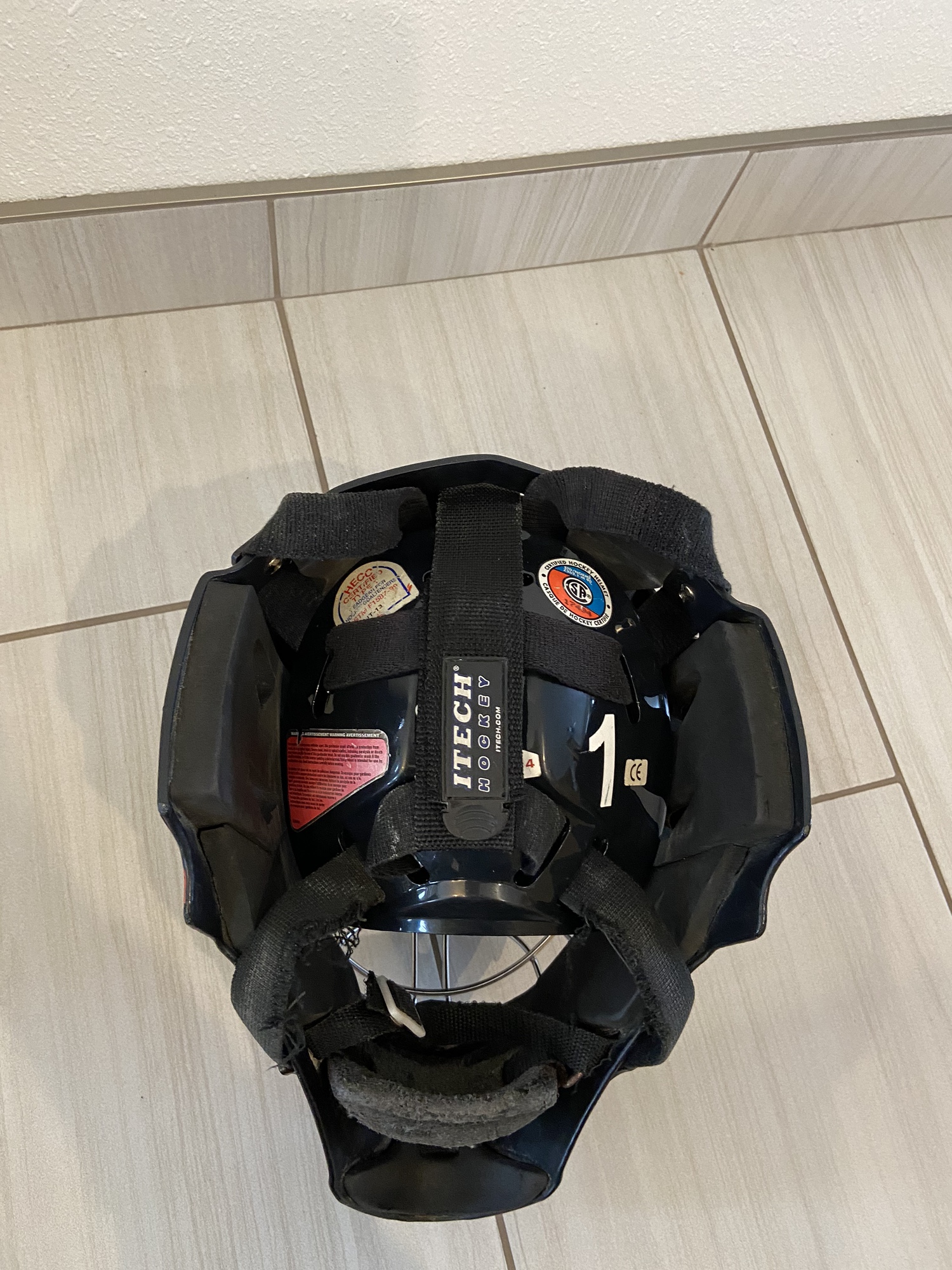 Itech Goalie Helmet | SidelineSwap