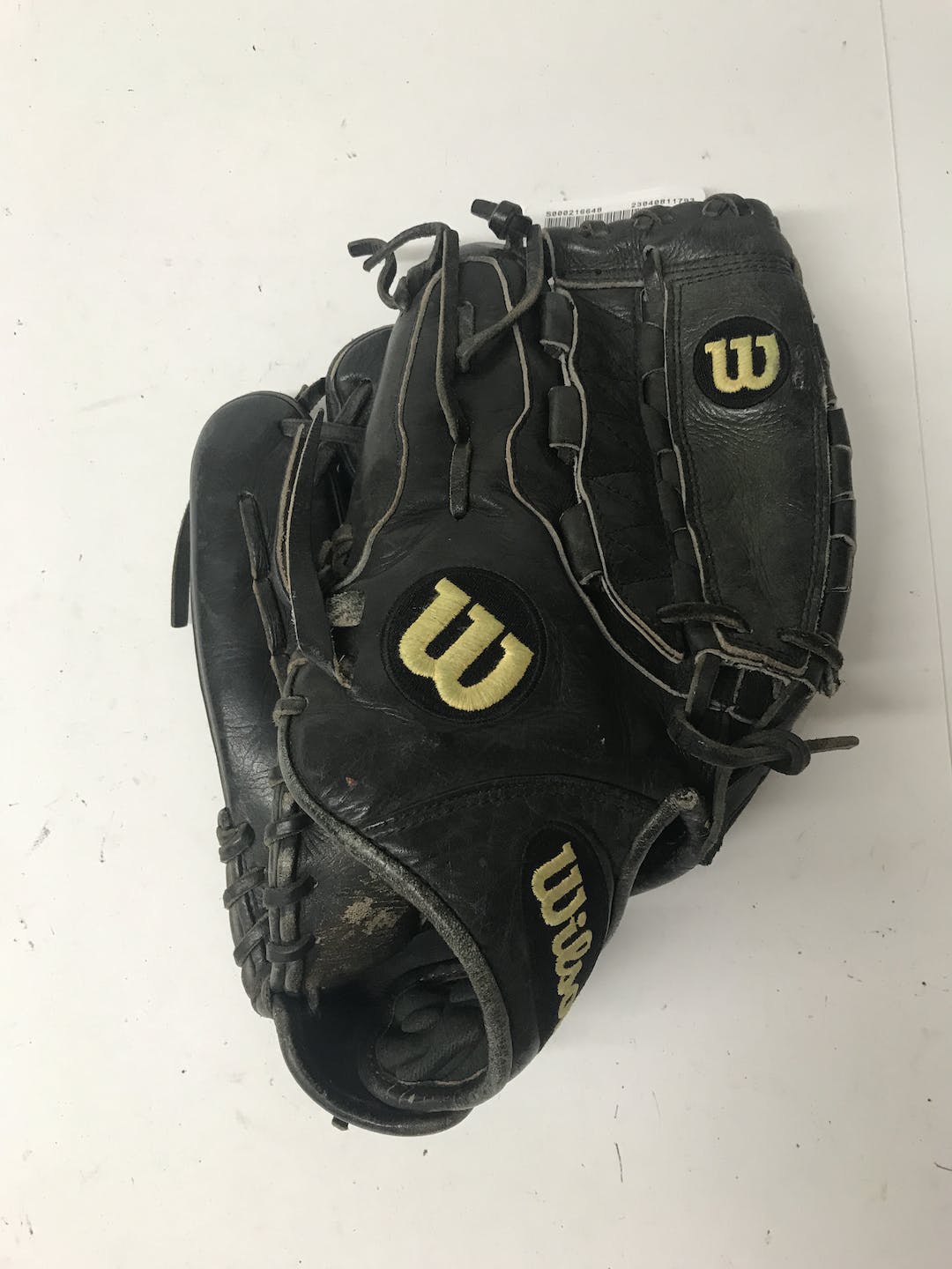 Used Wilson A3000 K2 11 3 4" Fielders Gloves Left Handed | SidelineSwap