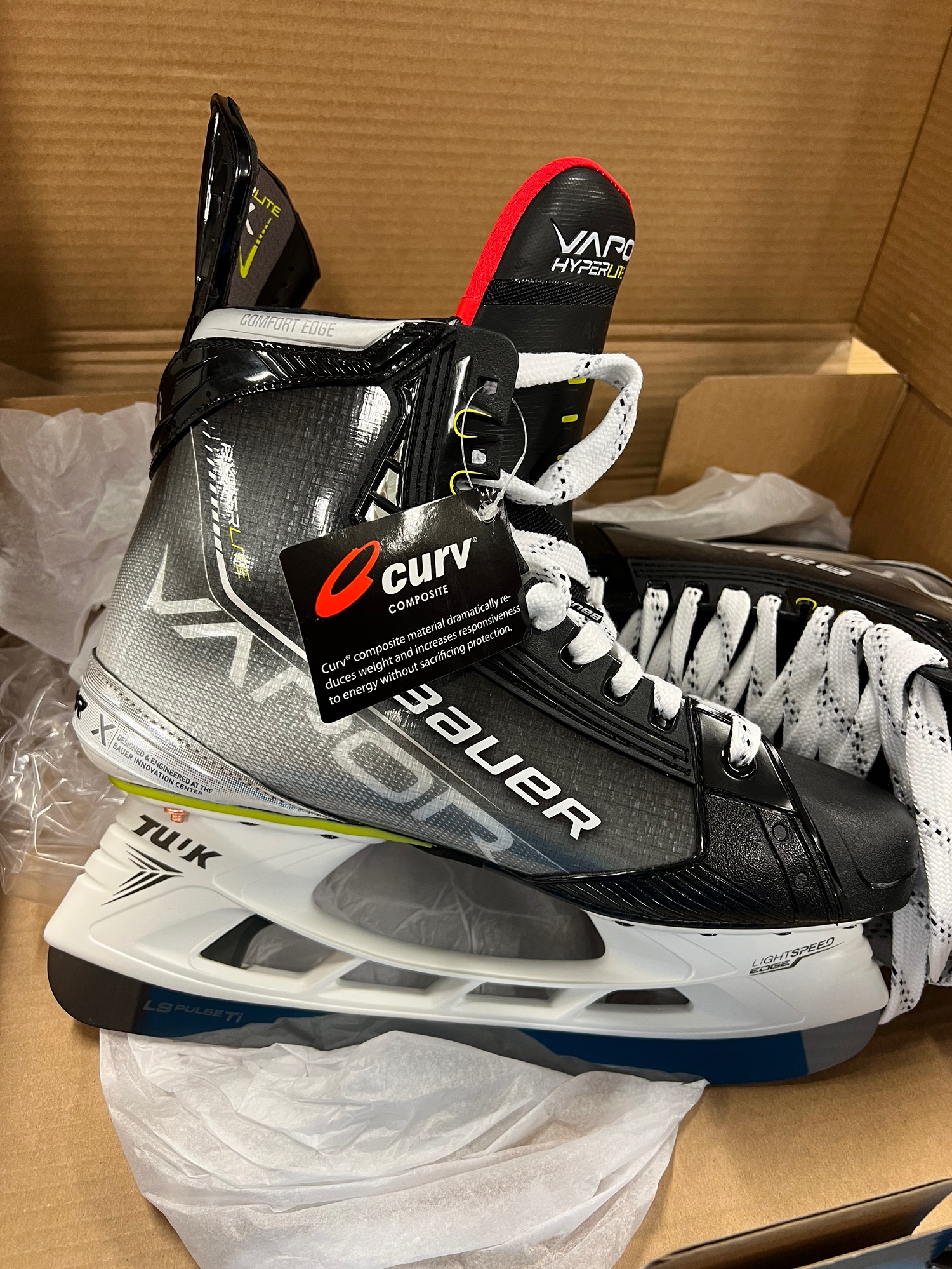 NEW Bauer Vapor Hyperlite Skates Size 9.0 Fit 2 | SidelineSwap