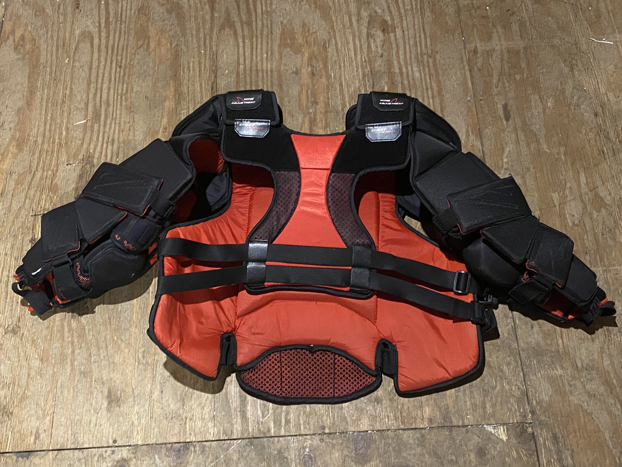 CCM Senior Pro Large Extreme Flex Shield chest and arm protector ...