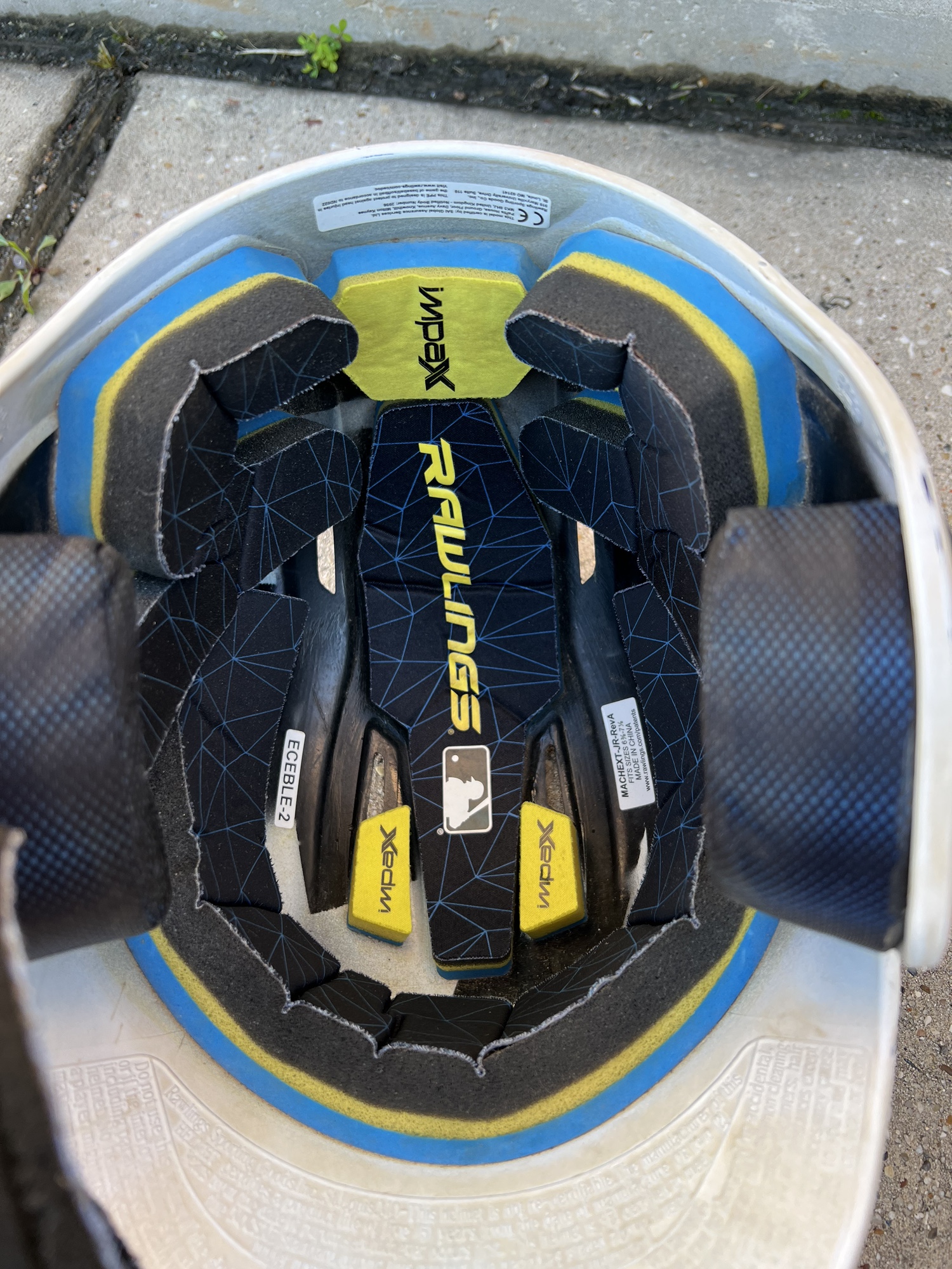 Used 6 3/8 - 7 1/8 Rawlings Mach Ext Jr RevA Batting Helmet OA2 ...