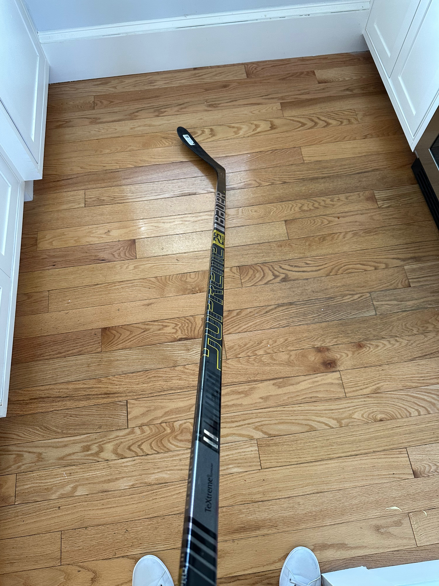Bauer P28 87 Flex Supreme 2S Pro Hockey Stick | SidelineSwap