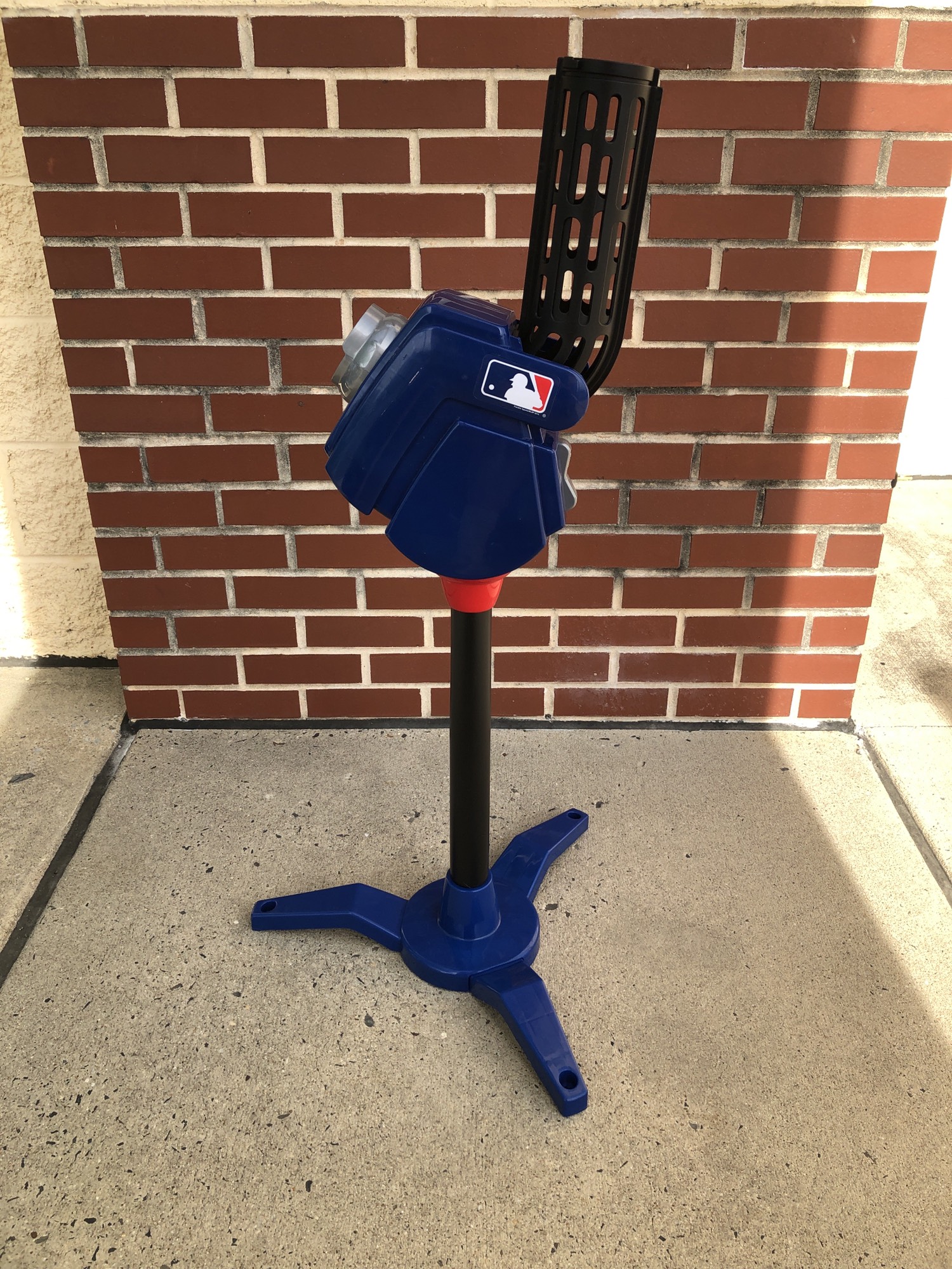 Used Franklin Sports MLB Baseball Practice Pitching Machine | SidelineSwap