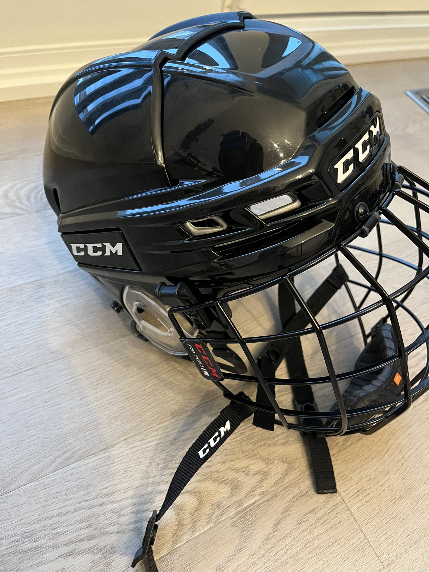 New Large CCM Tacks 910 Helmet | SidelineSwap