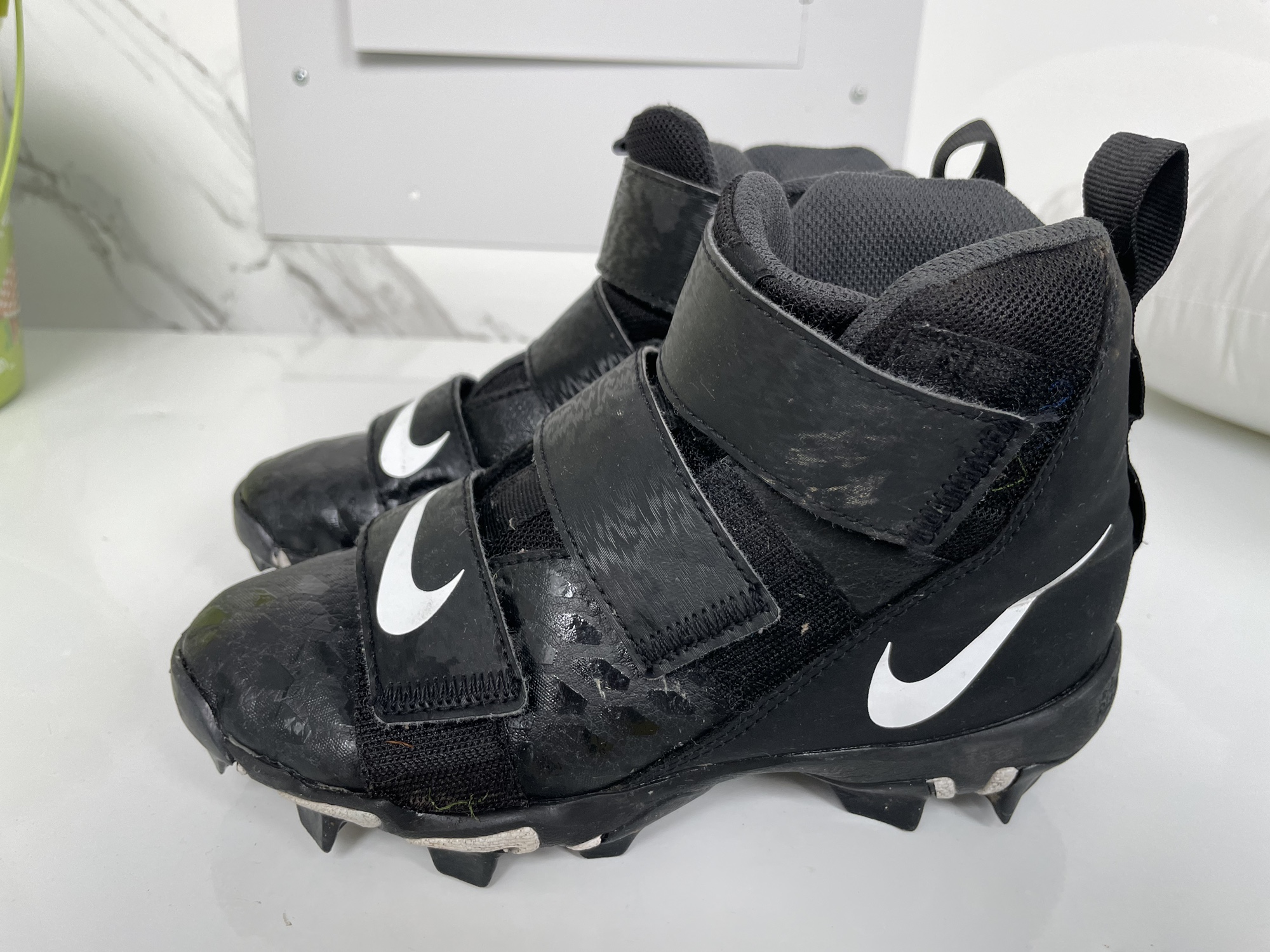 Used Size 2.5 Youth Nike Cleats | SidelineSwap