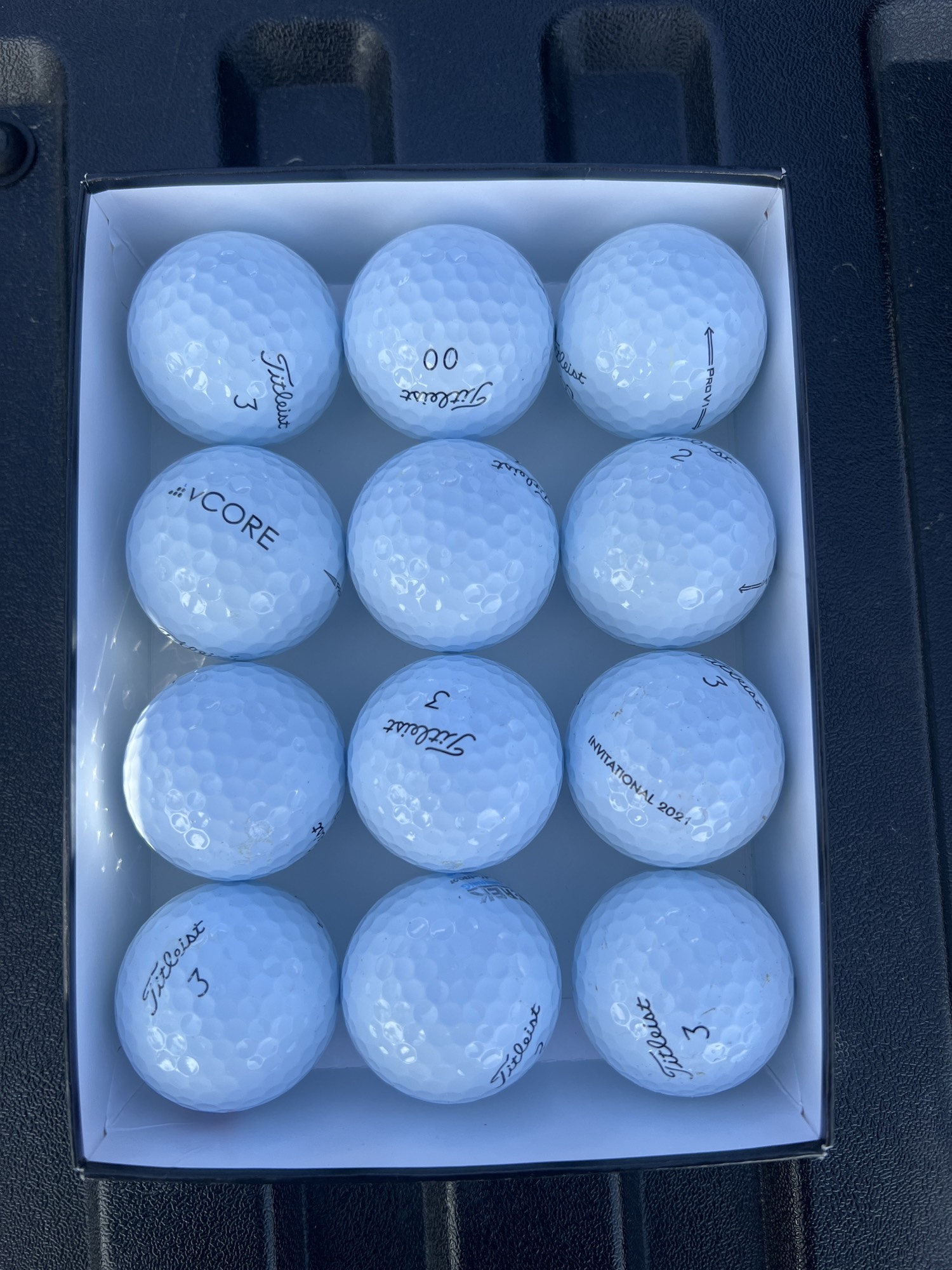Refurbished Titleist Pro V1 Balls 12 Pack (1 Dozen) | SidelineSwap