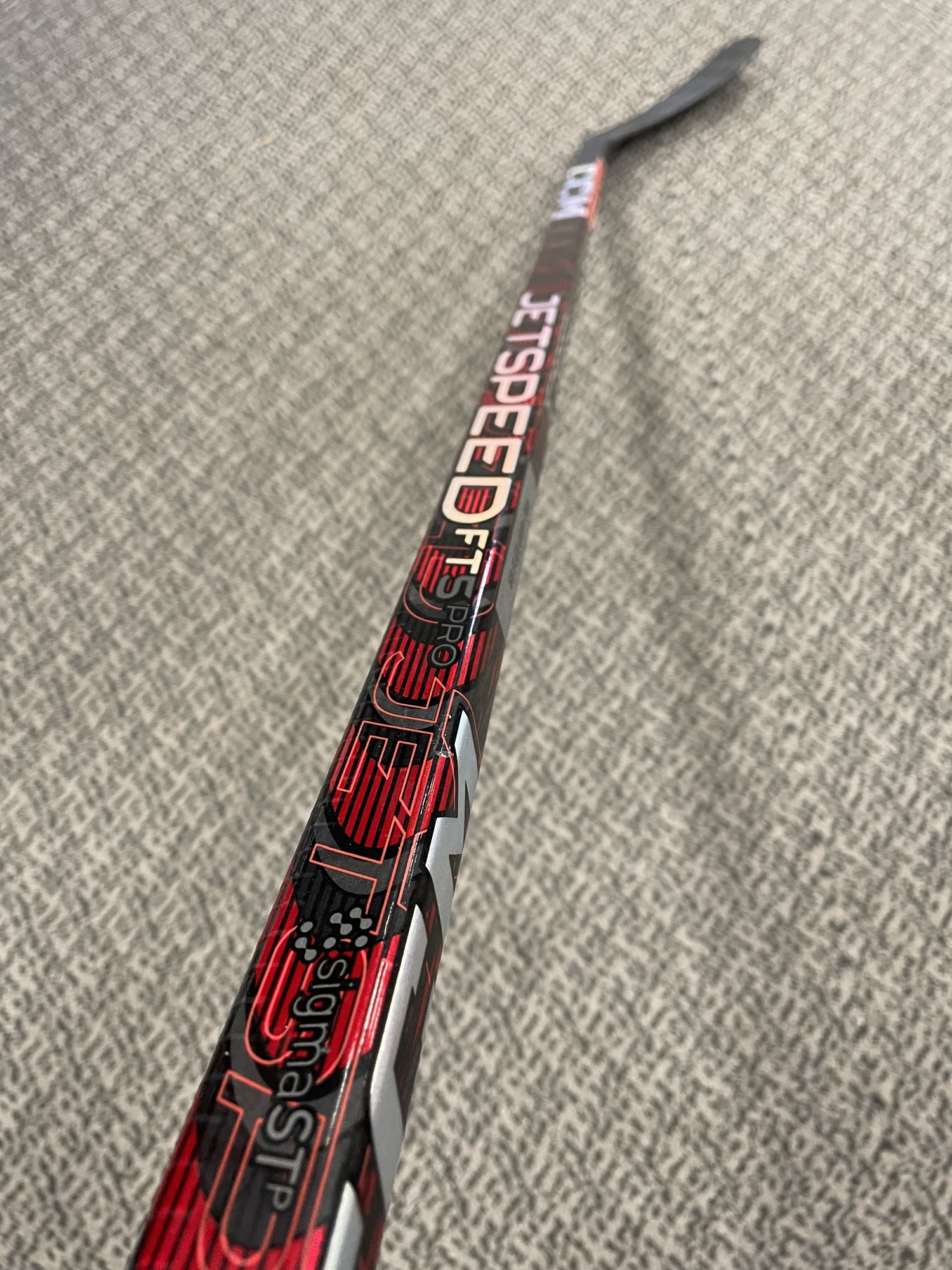 CCM FT5 Pro 65 Flex P88 curve right hand stick | SidelineSwap