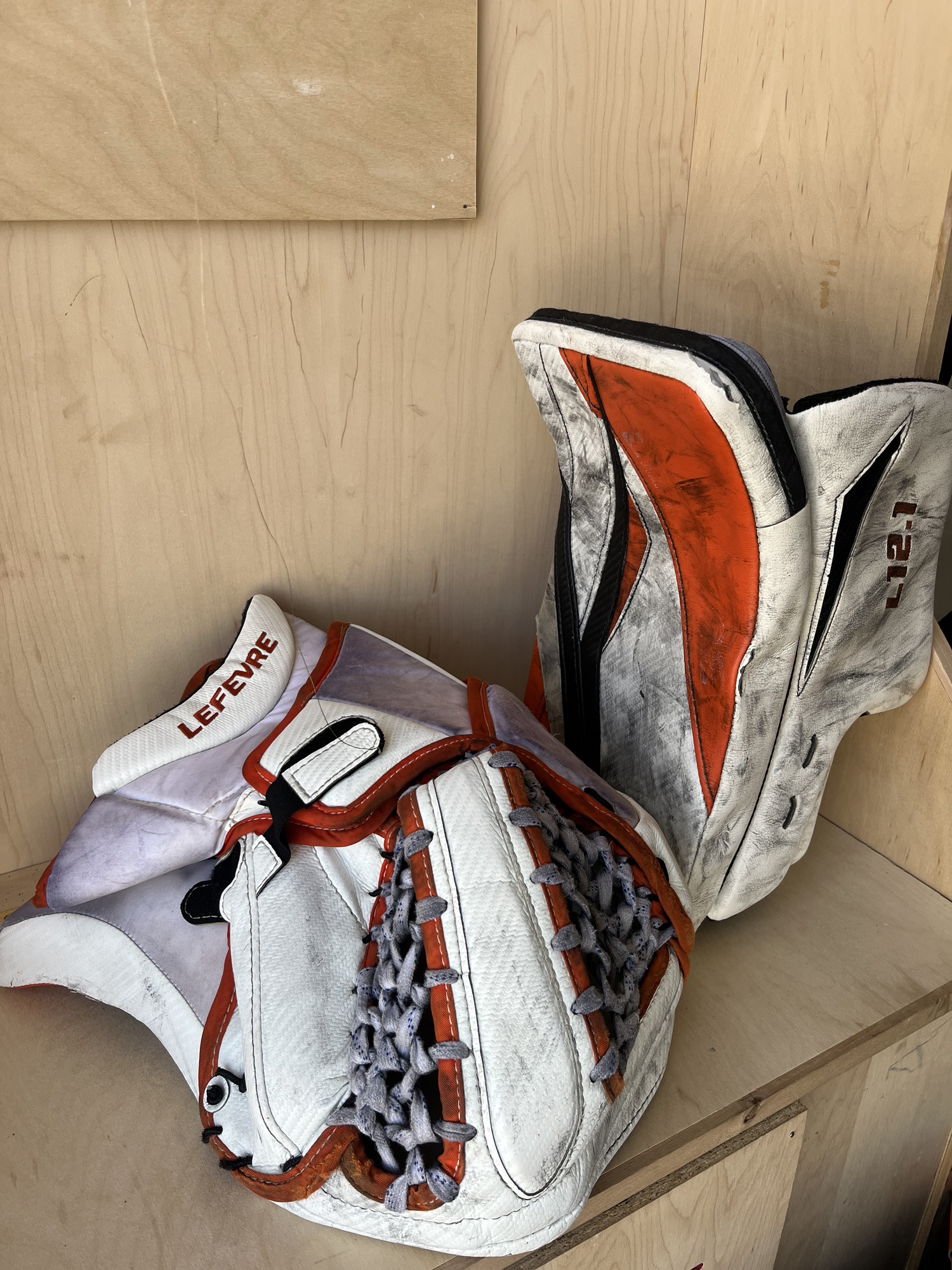 35" Regular Pro Stock L12.1 Goalie Full Set | SidelineSwap