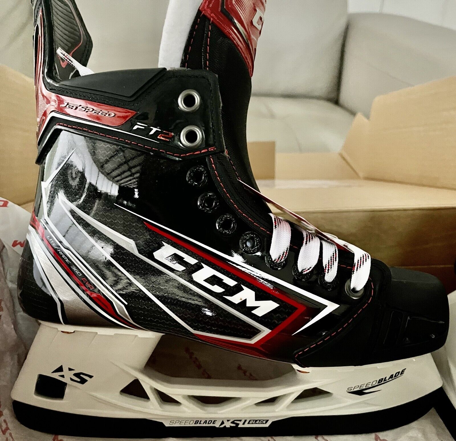 New Senior CCM JetSpeed FT2 Hockey Skates Extra Wide Width Size 6.5 ...