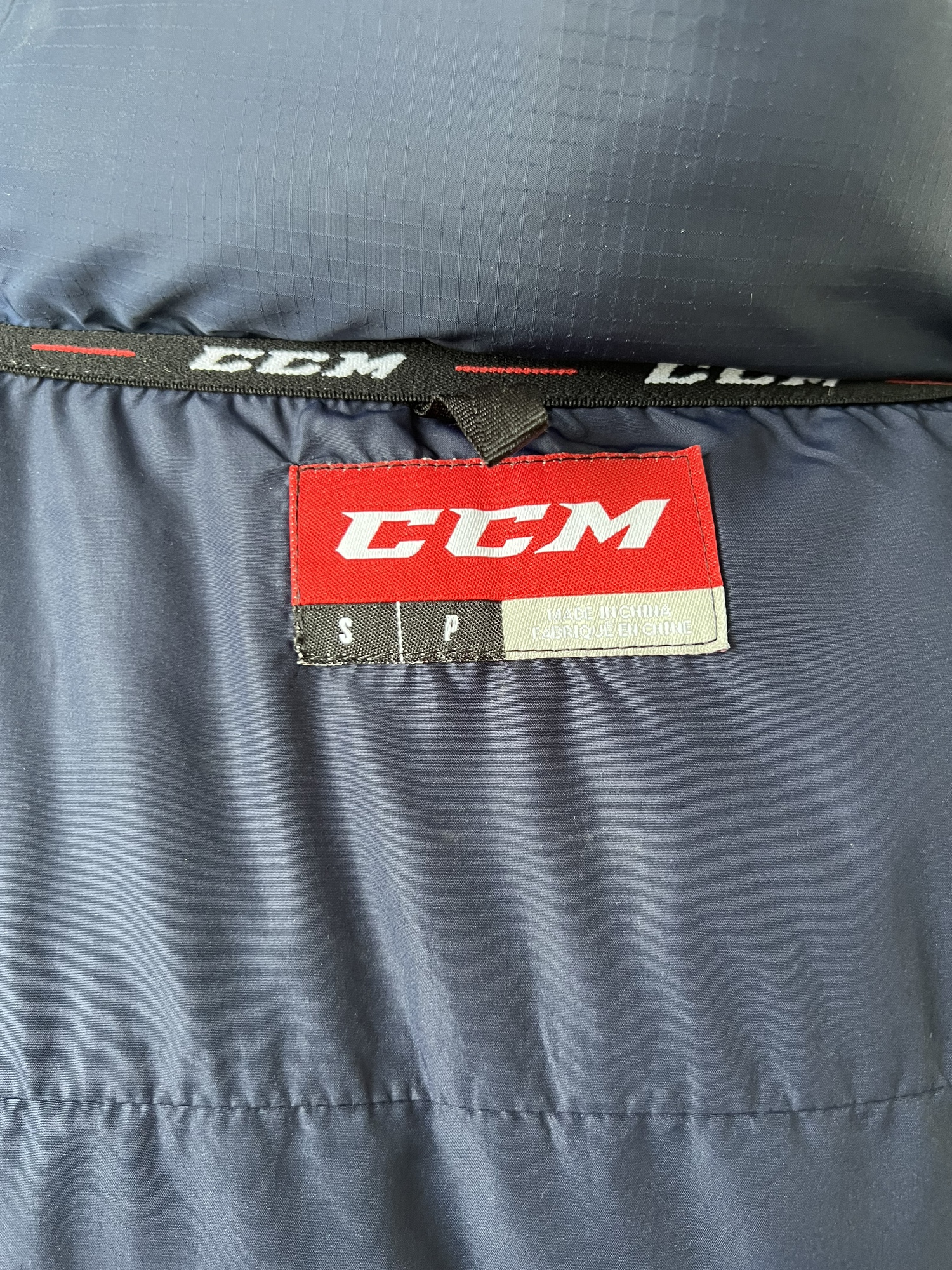 CCM Adult Small Navy Blue Team Puffer Jacket Hockey | SidelineSwap