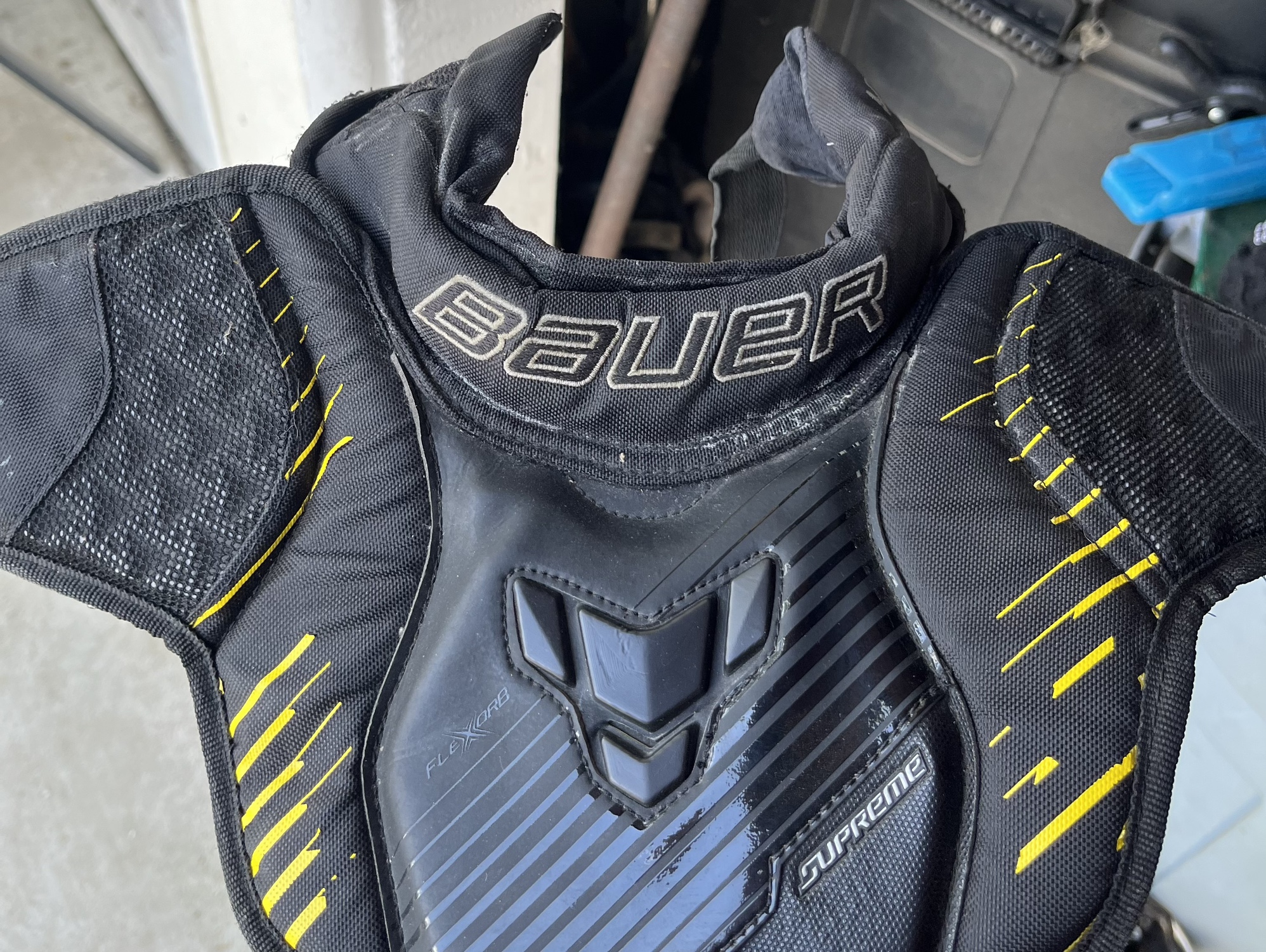 Bauer Goalie Neck Guard | SidelineSwap
