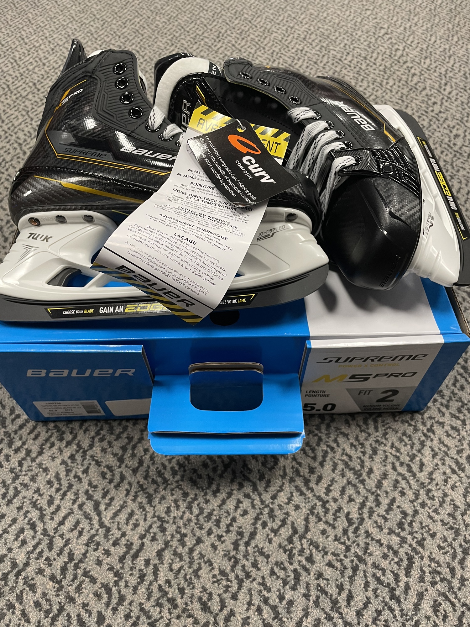 Bauer Supreme M5 Pro size 5 Fit 2 skates | SidelineSwap