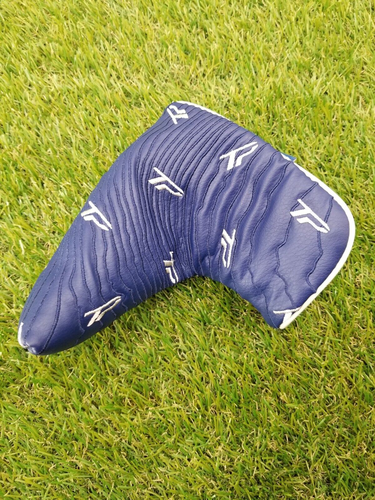 TAYLORMADE TP BLADE PUTTER HEADCOVER VERYGOOD | SidelineSwap