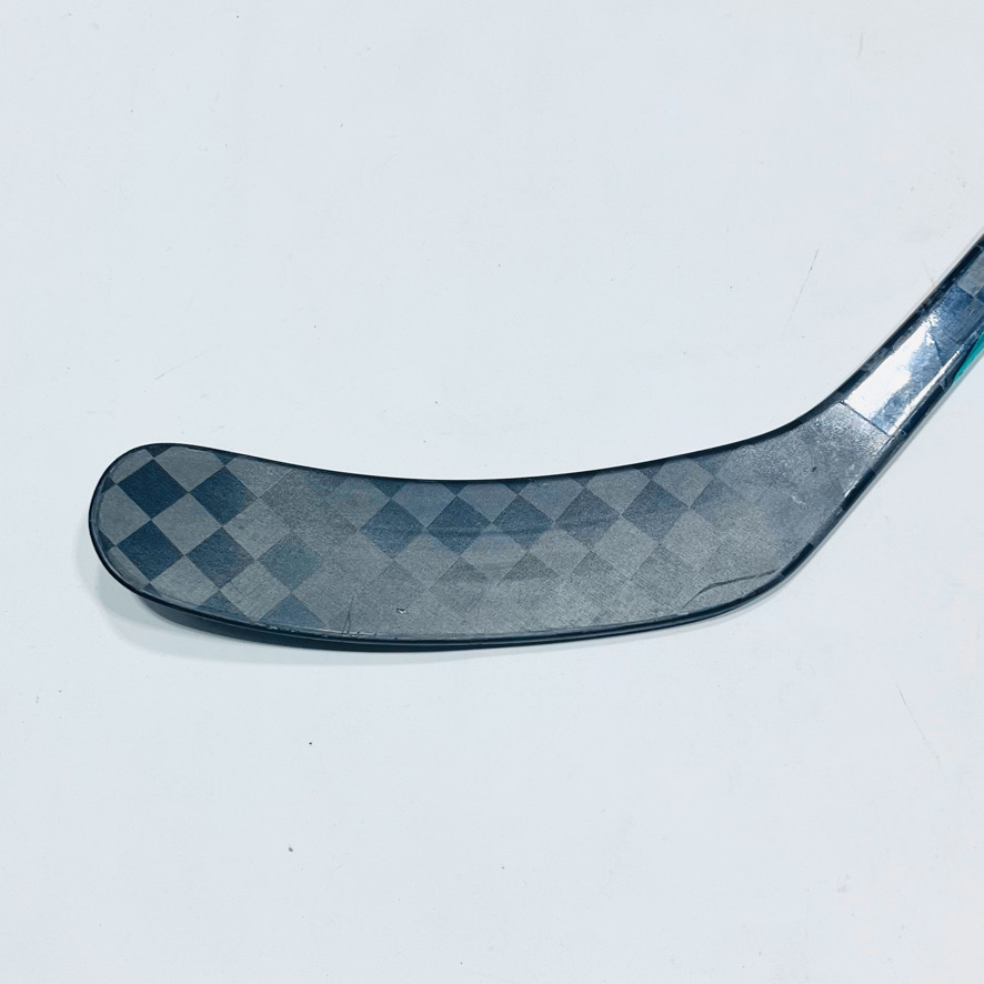 Custom Green Bauer Nexus SYNC (2N Pro Build) Hockey Stick-RH-82 Flex ...