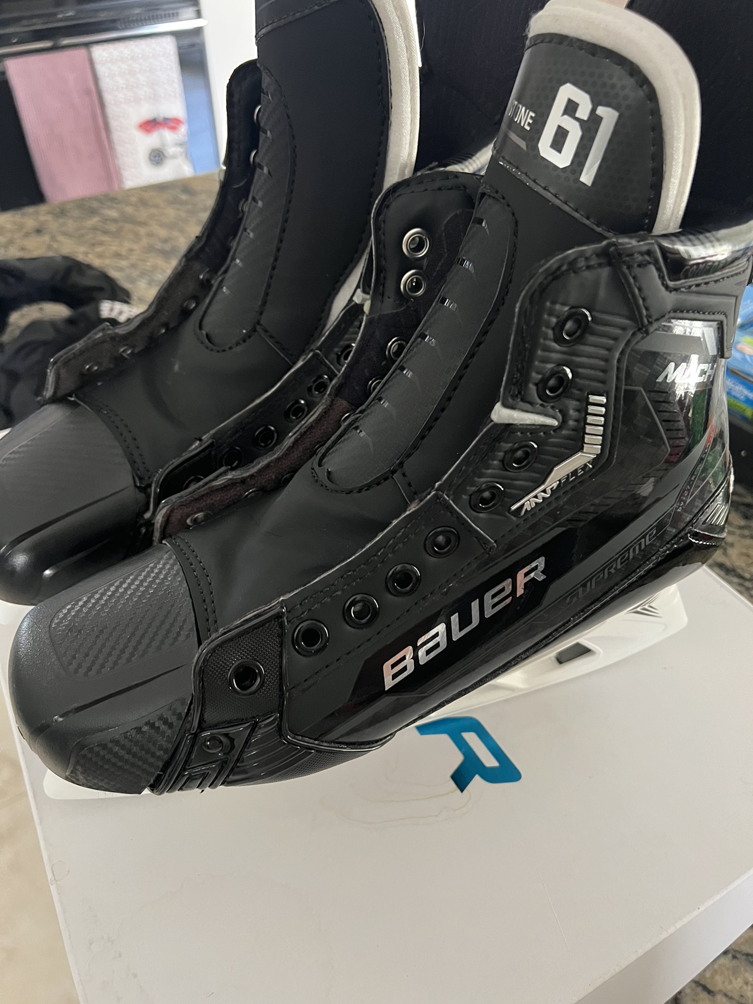 Rare Stanley Cup Champion Mark Stone 23’ Bauer Mach Skates 9.5 (current ...
