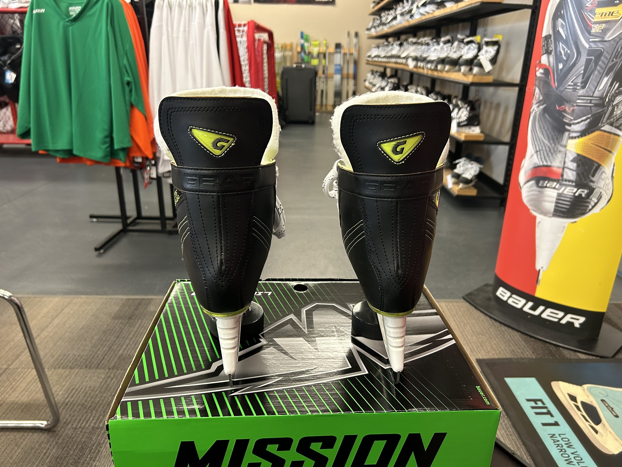 New Graf Size 9 G735 Overload Hockey Skates | SidelineSwap