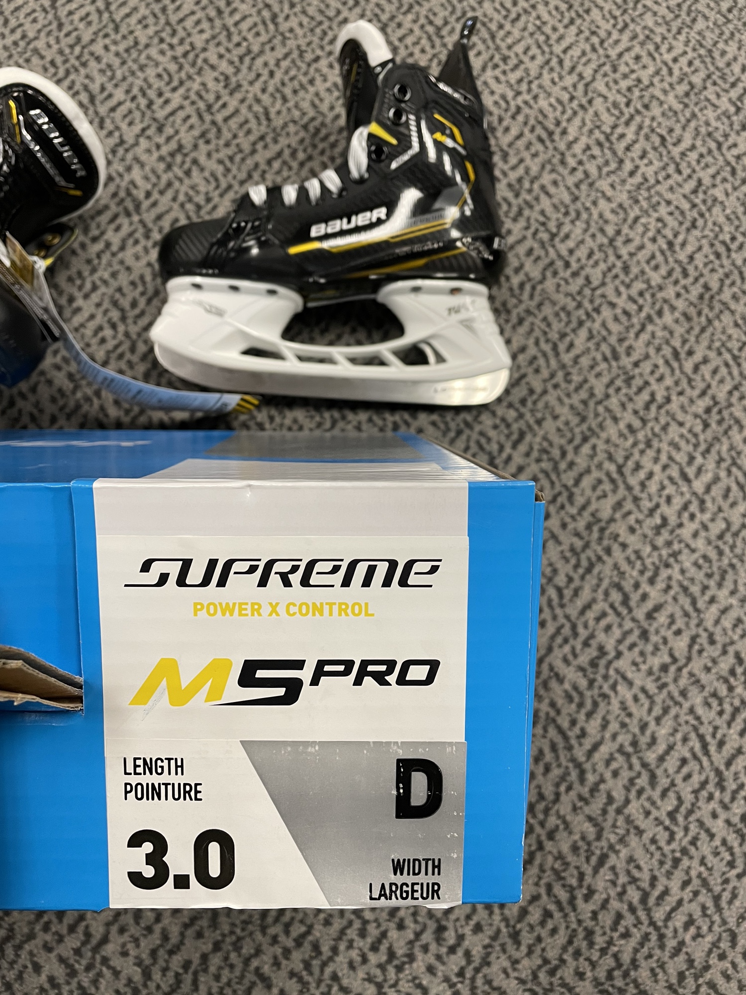 Bauer Supreme M5 Pro size 3 D width skates | SidelineSwap