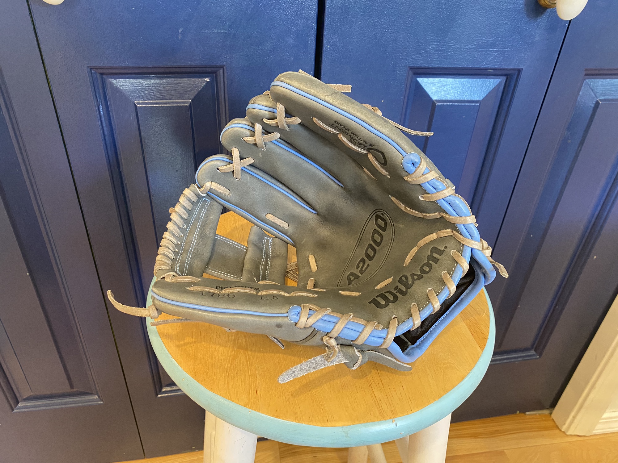 Wilson A2000 Autism Awareness 11.5” Baseball Glove 1786 | SidelineSwap