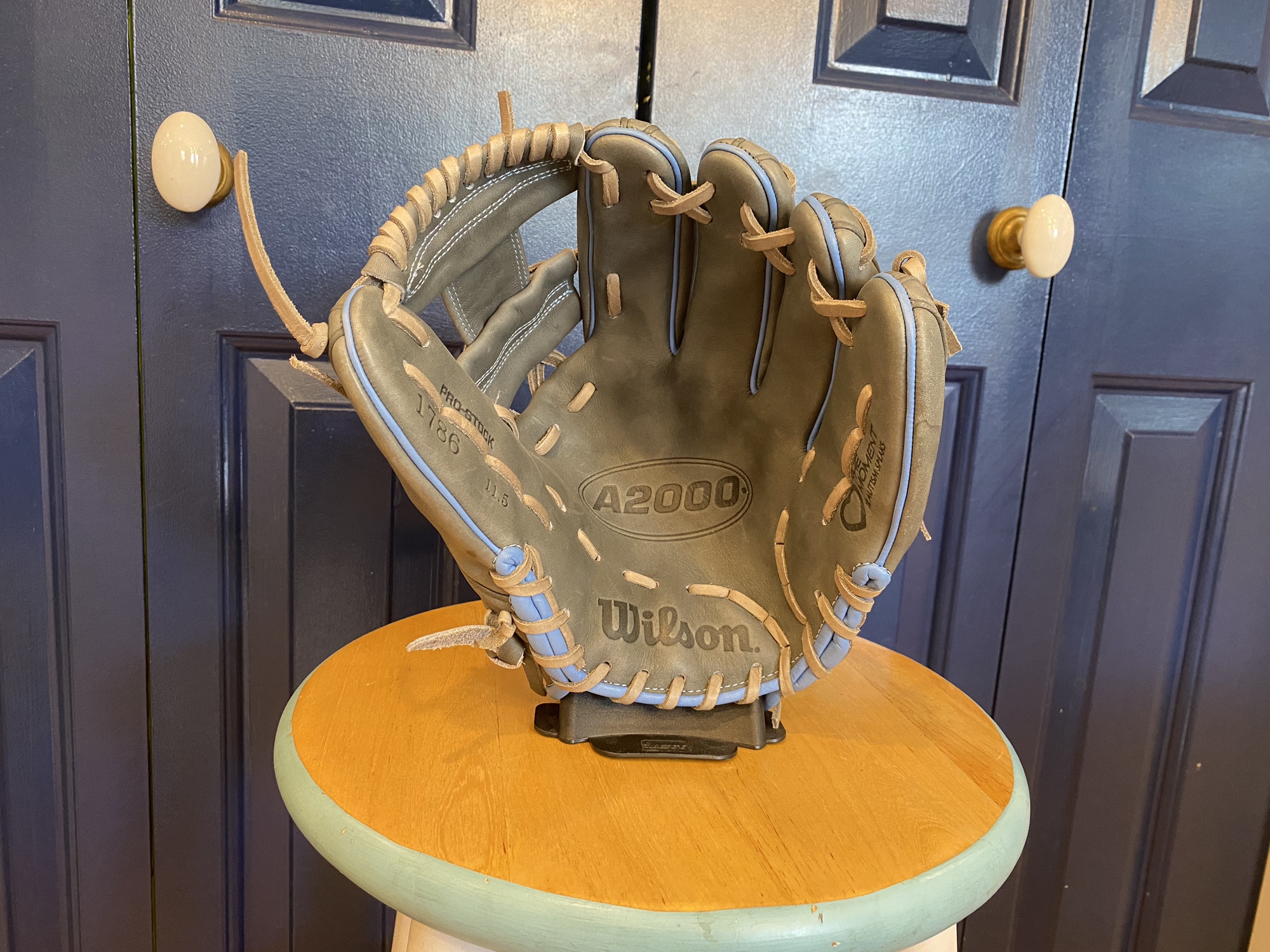 Wilson A2000 Autism Awareness 11.5” Baseball Glove 1786 | SidelineSwap