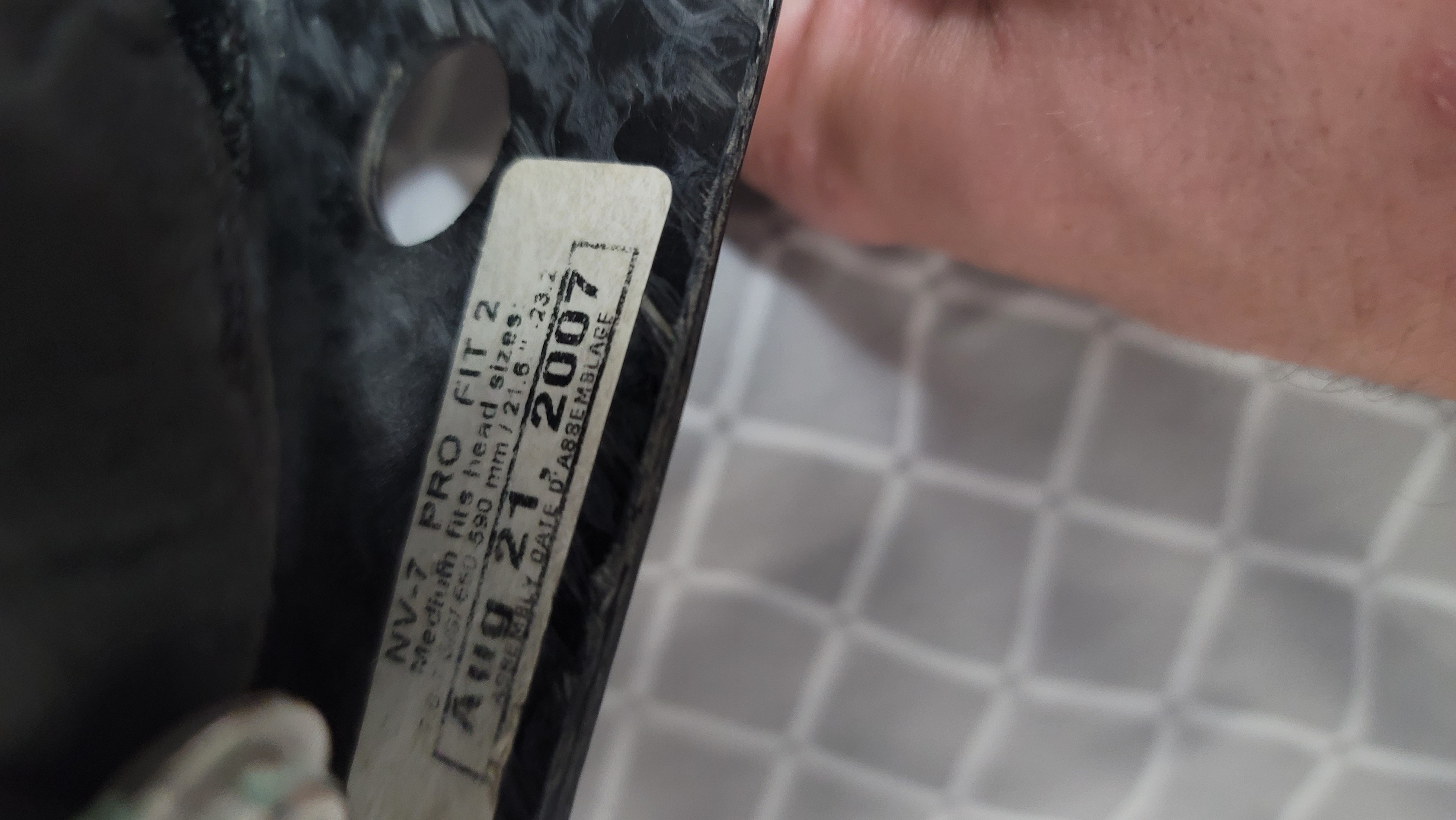 Itech NV-7 Pro Fit 2 Medium | SidelineSwap