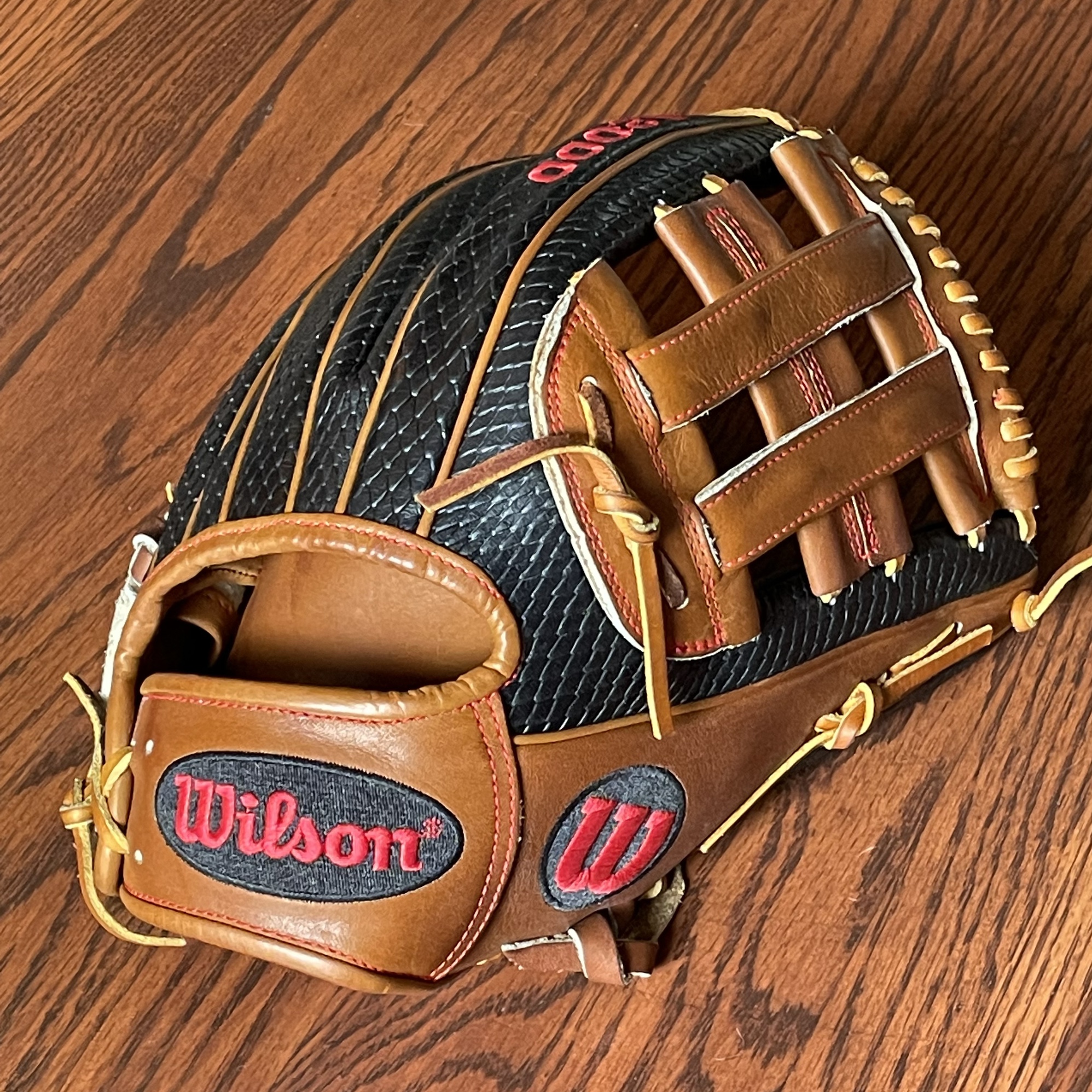 Wilson A2000 DW5 12 Inch Baseball Glove | SidelineSwap