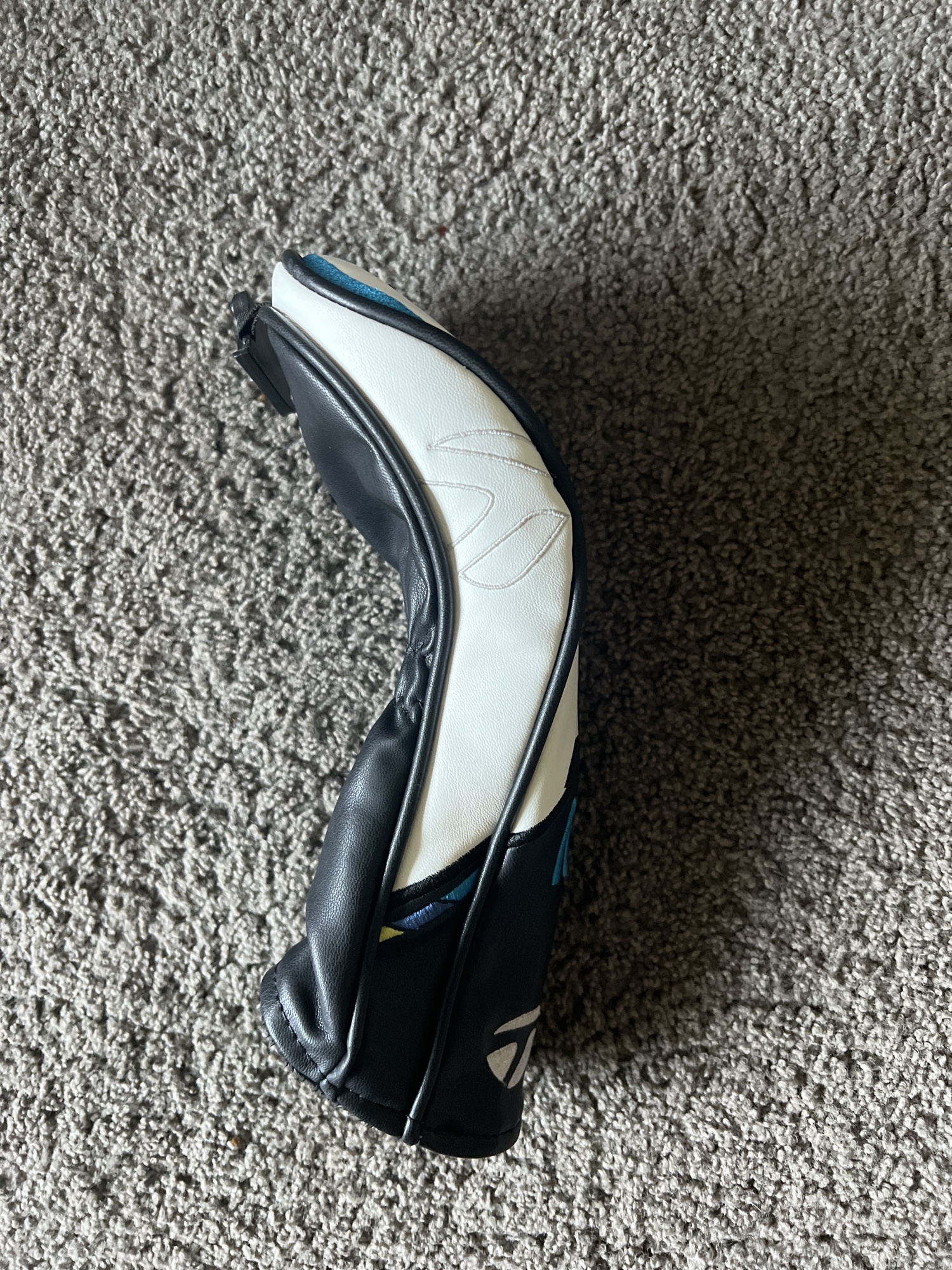 TaylorMade SIM2 Max 3 Wood Head Cover | SidelineSwap