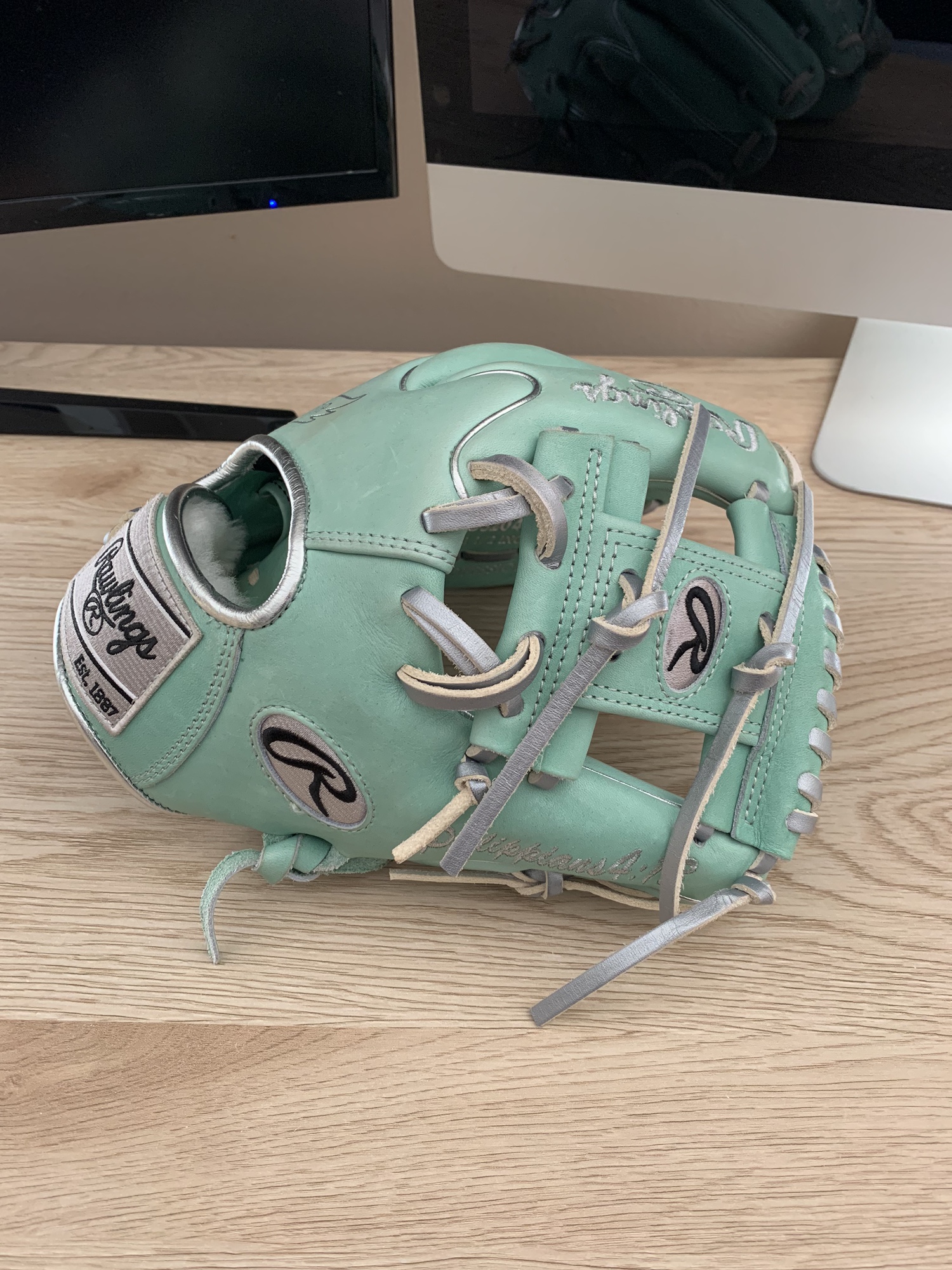 2023 Infield 11.5" Pro Preferred Baseball Glove | SidelineSwap