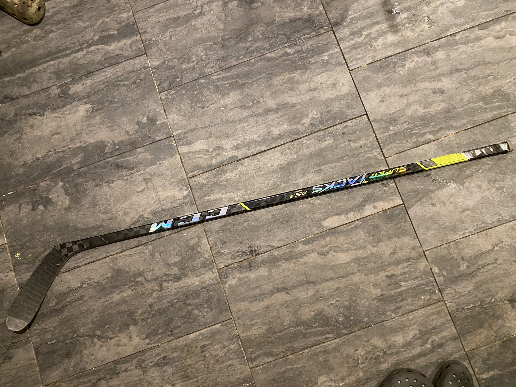 Intermediate Left Hand P28 Super Tacks AS3 Pro Hockey Stick | SidelineSwap