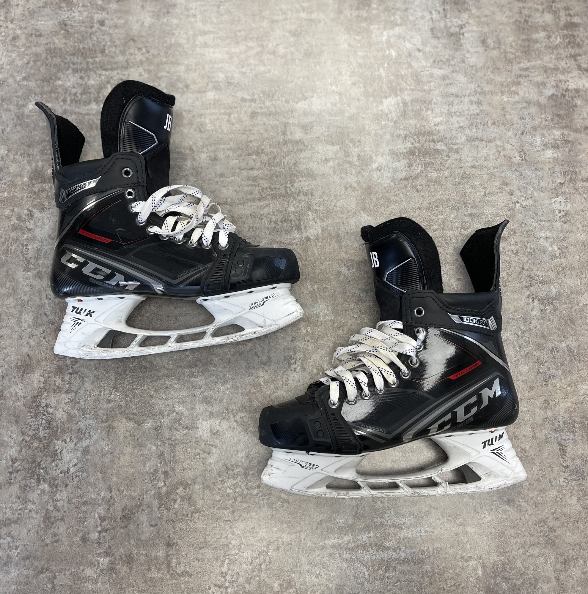 *Like New* Ccm RibCor 100k Pro Hockey Skates 8D | SidelineSwap