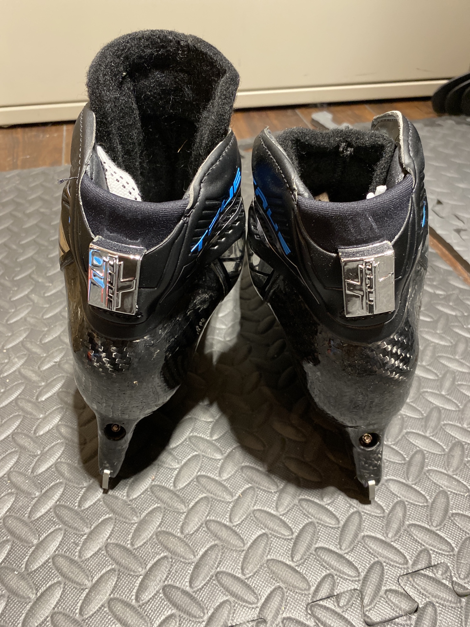 New True Custom Pro Hockey Goalie Skates Size 9 | SidelineSwap