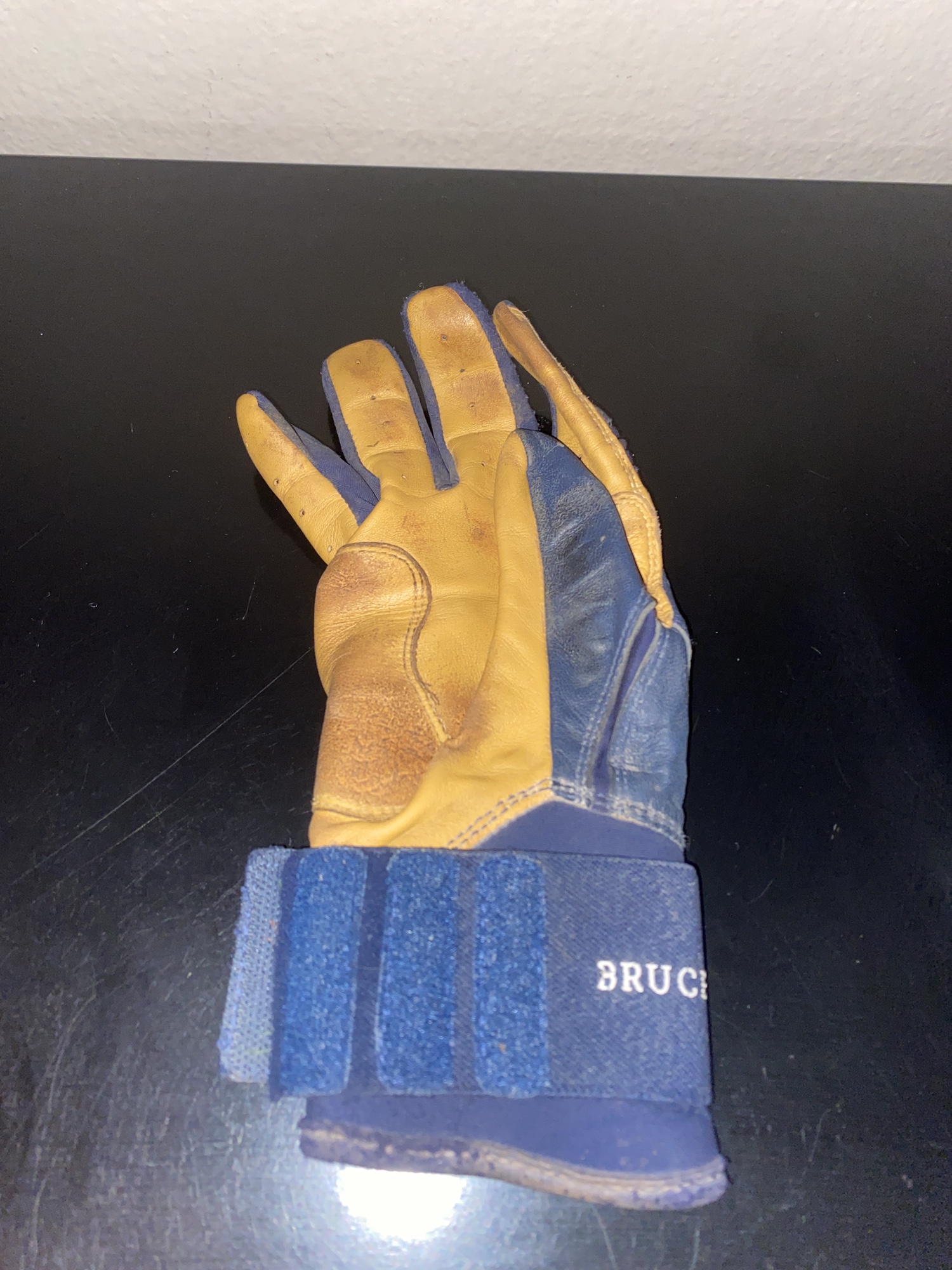 Bruce bolt Navy Blue Size M | SidelineSwap