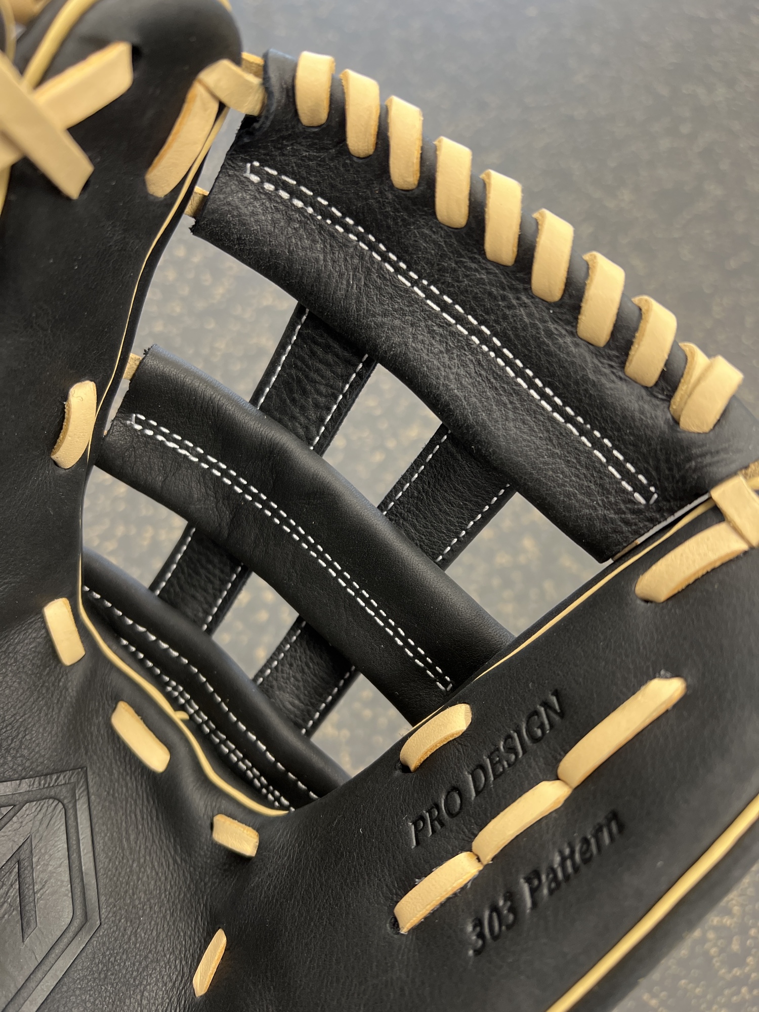New Left Hand Throw 12.75" RTD Baseball Glove | SidelineSwap