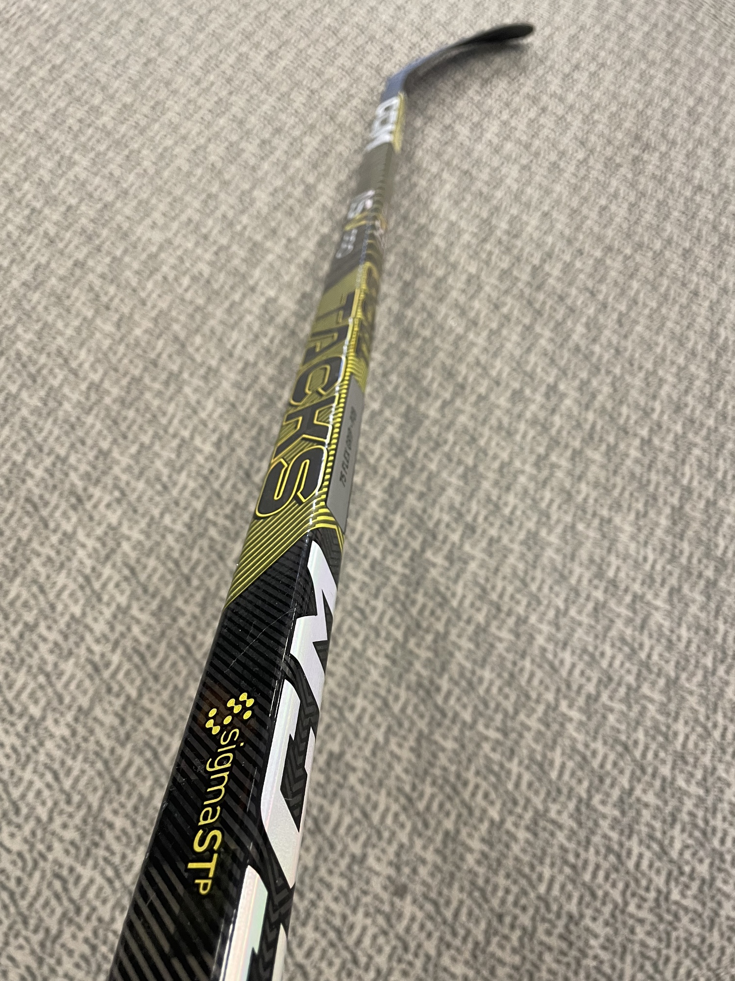 CCM AS-V Pro 75 flex P28 curve left hand stick | SidelineSwap