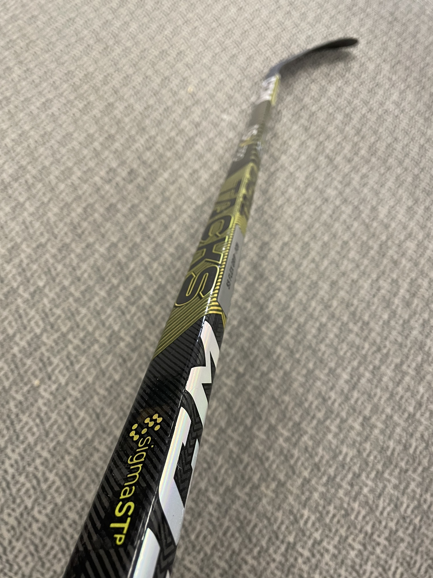 CCM AS-V Pro 55 flex P28 curve left hand stick | SidelineSwap
